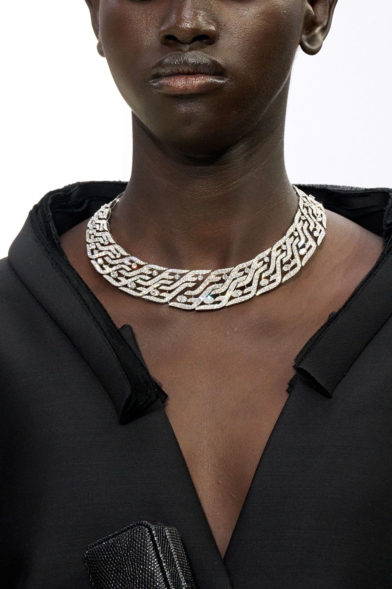 5 Things to know about Fendi's jewellery-centric AW23 Haute Couture ...