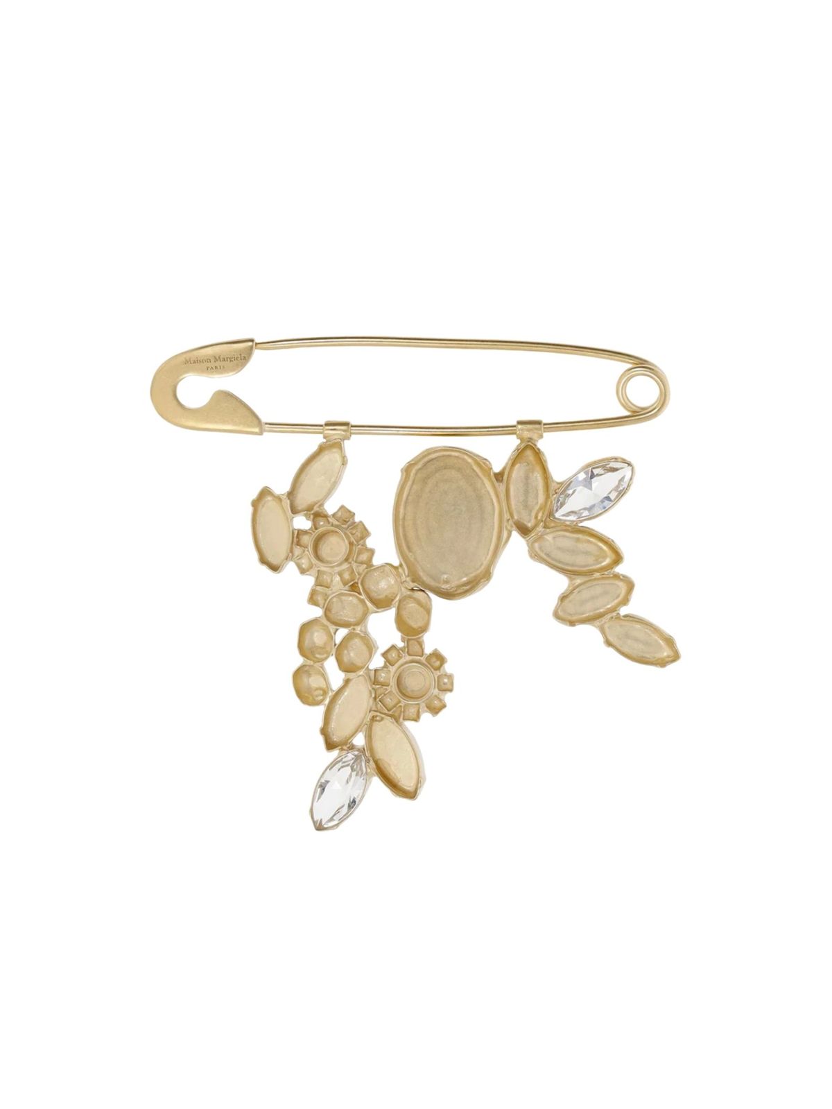 We’ve pinned the brooch as 2023's ultimate accessory - Vogue Scandinavia