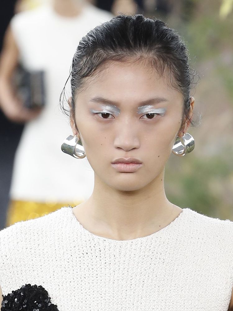 Make a splash with mermaid 'siren skin' and wet-look hair – here’s how ...
