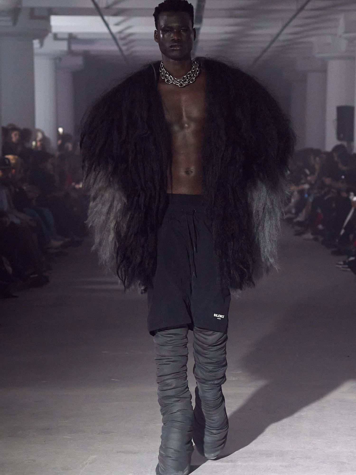 See all the looks from Han Kjøbenhavn's AW24 runway collection at ...