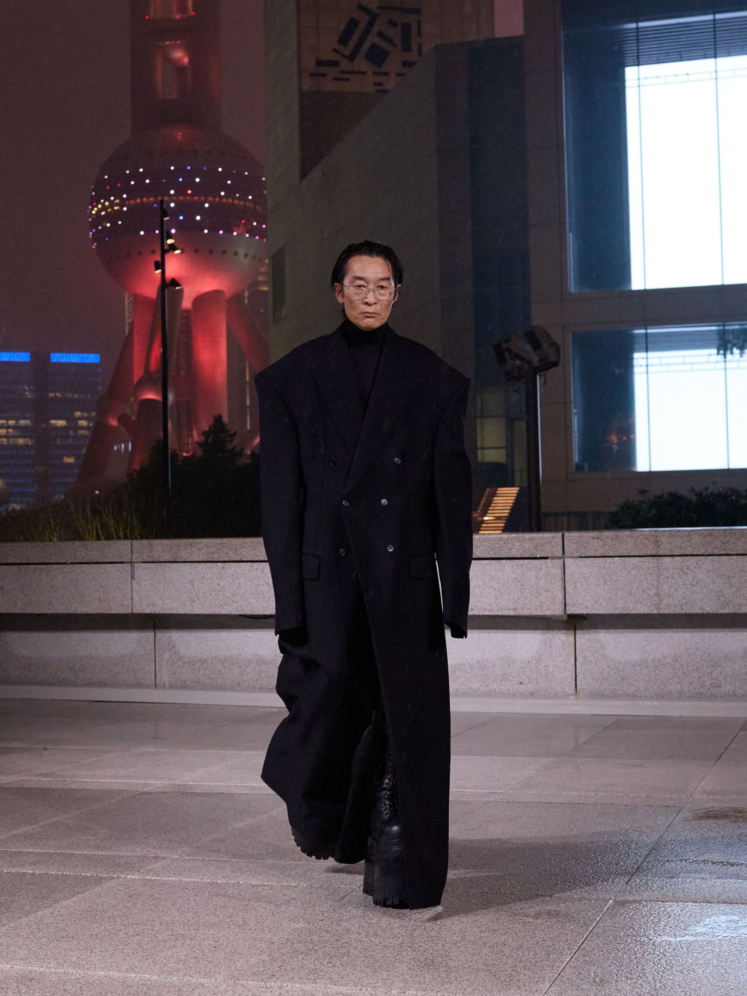 See all the looks – and the sky-high sneakers – from Balenciaga's ...