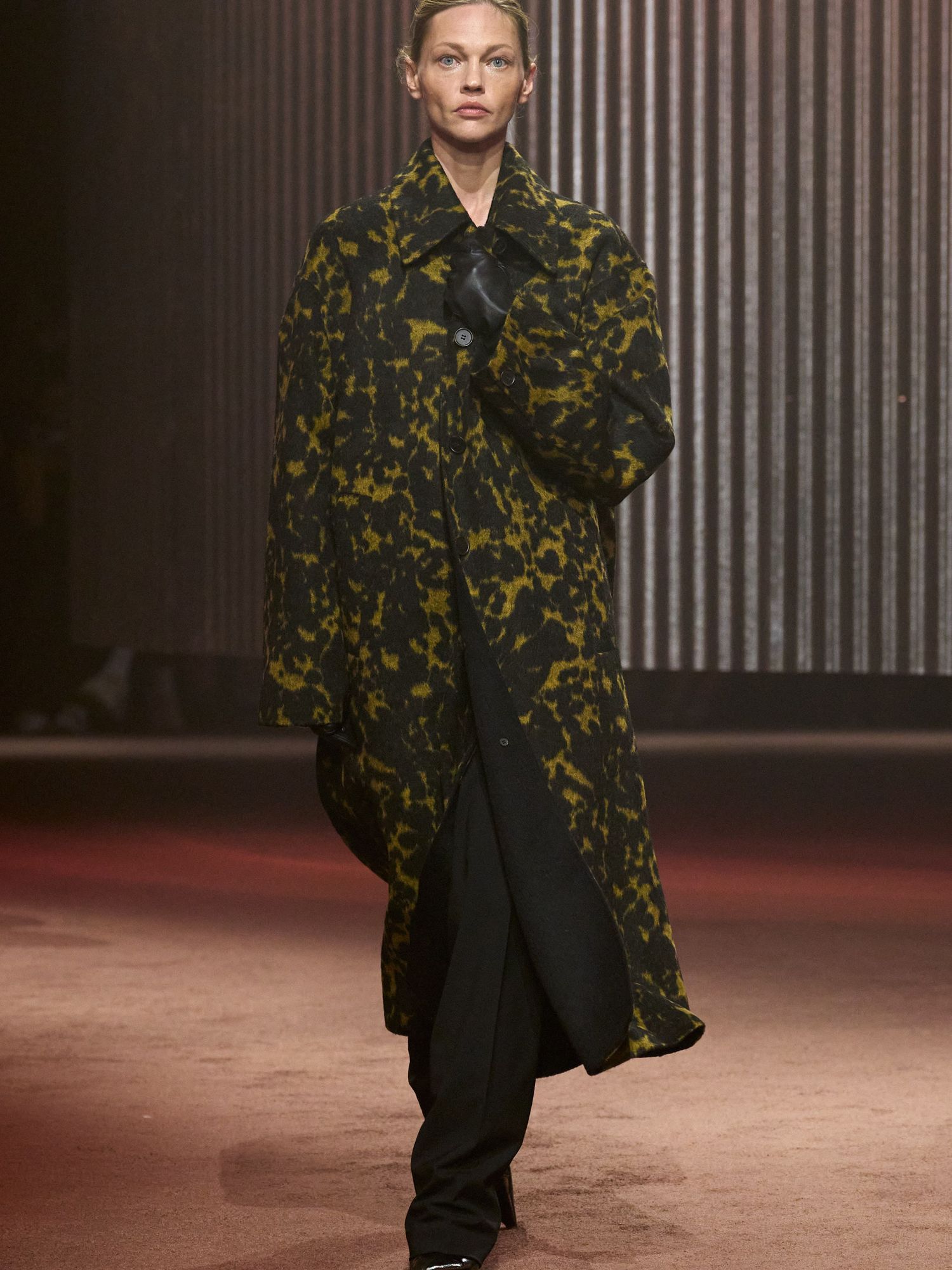 See all the runway looks from the Cos sping/summer 2024 show at New ...