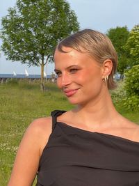 Karoline Hamm takes Vogue Scandinavia to the premiere of 'Pretty Young ...