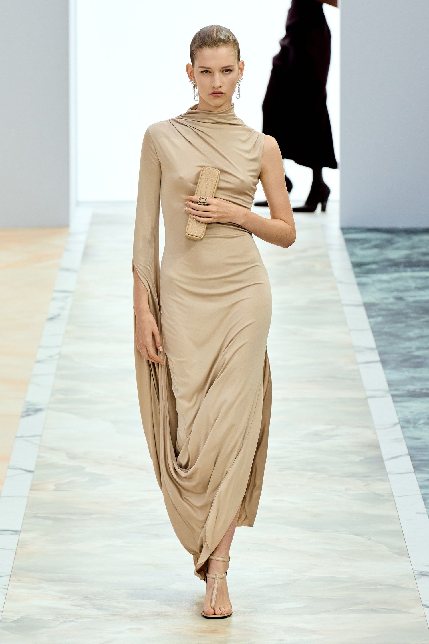 5 Things to know about Fendi's jewellery-centric AW23 Haute Couture ...