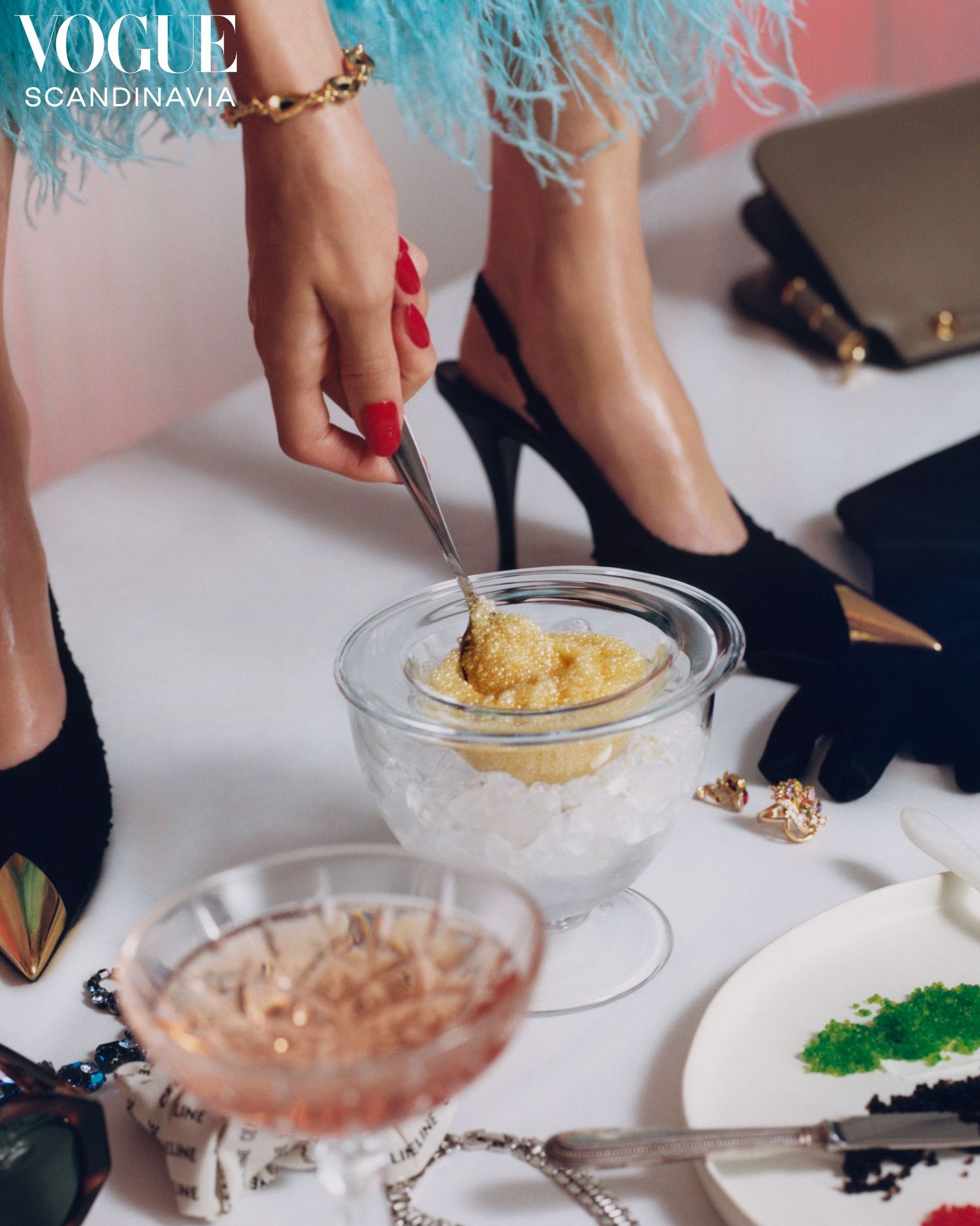 The best time to eat dinner, according to the experts - Vogue Scandinavia