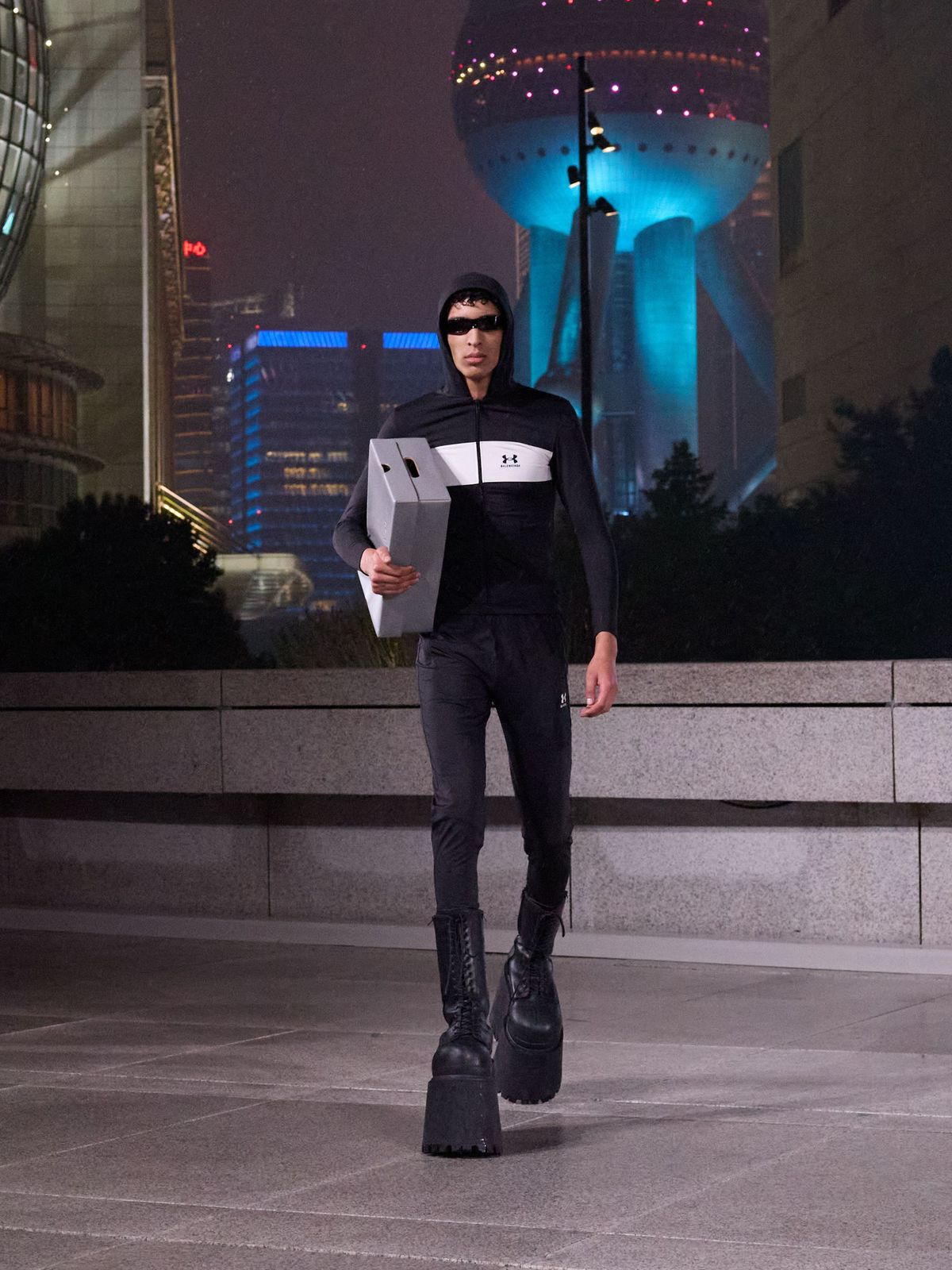 See all the looks – and the sky-high sneakers – from Balenciaga's ...