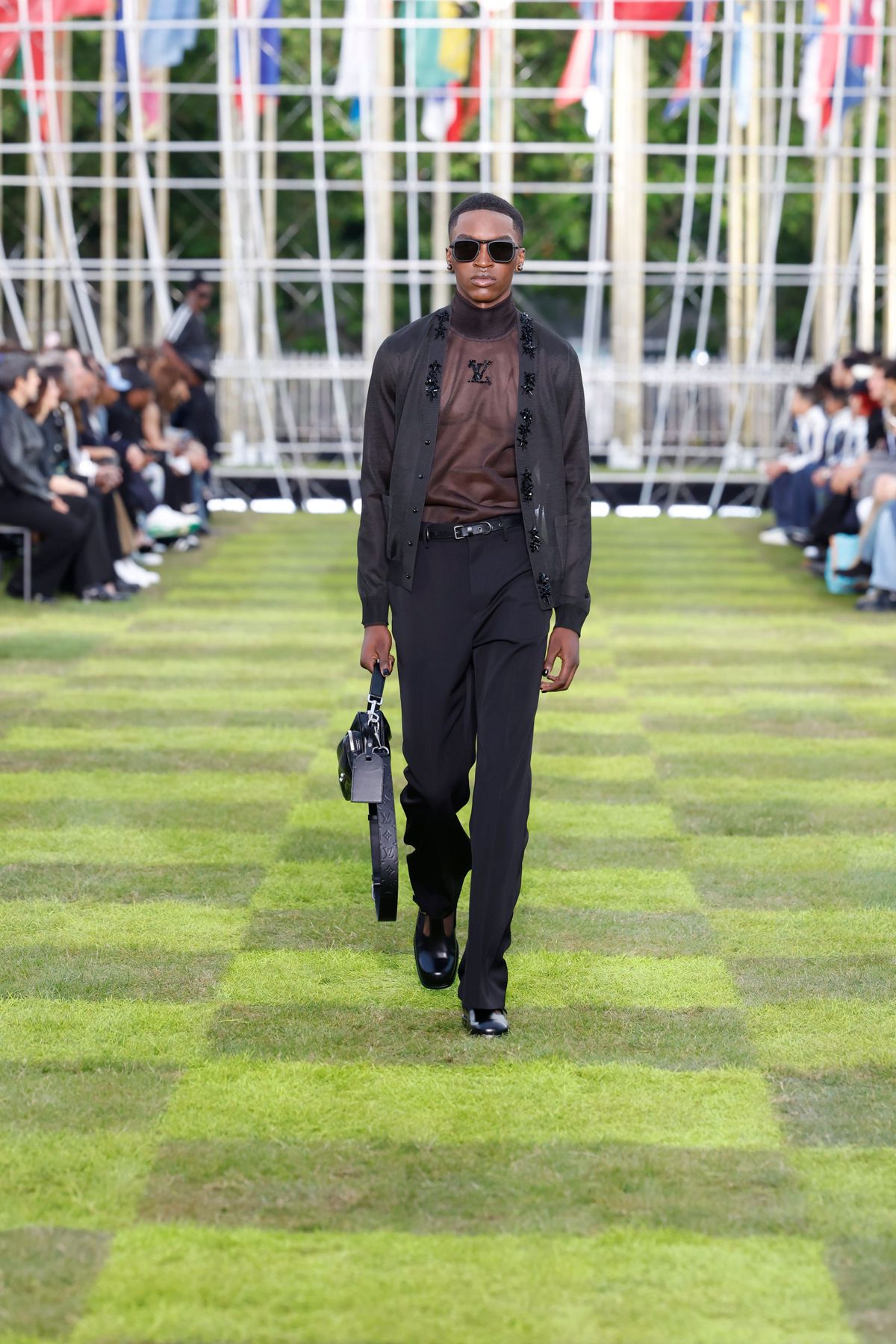 See all the looks from Louis Vuitton Men’s SS25 collection - Vogue ...