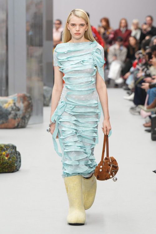 See all the looks from Acne Studios' fall/winter 2025 runway show ...