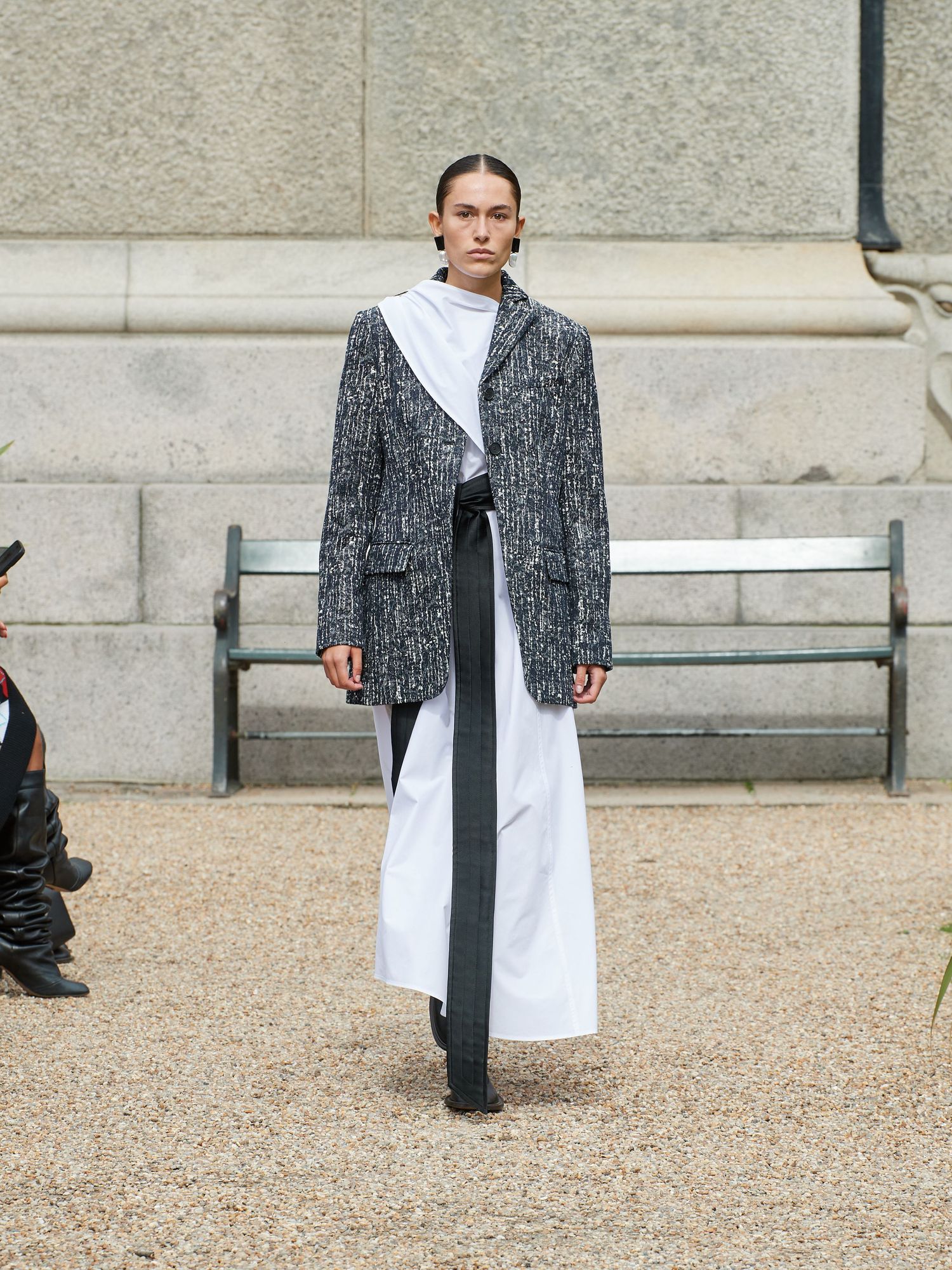 See all the looks from Mark Kenly Domino Tan's SS24 collection at ...