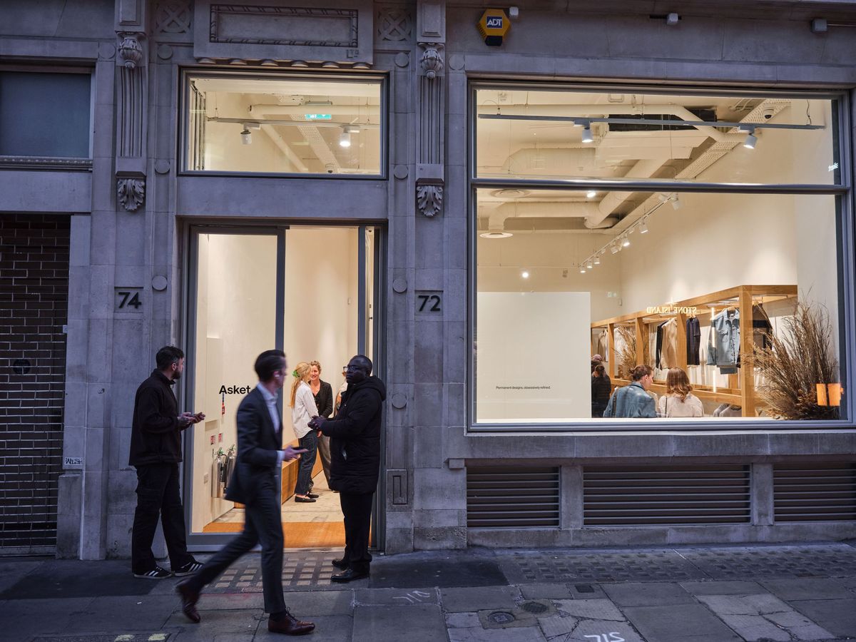Inside the opening of Asket’s sleek new London store - Vogue Scandinavia