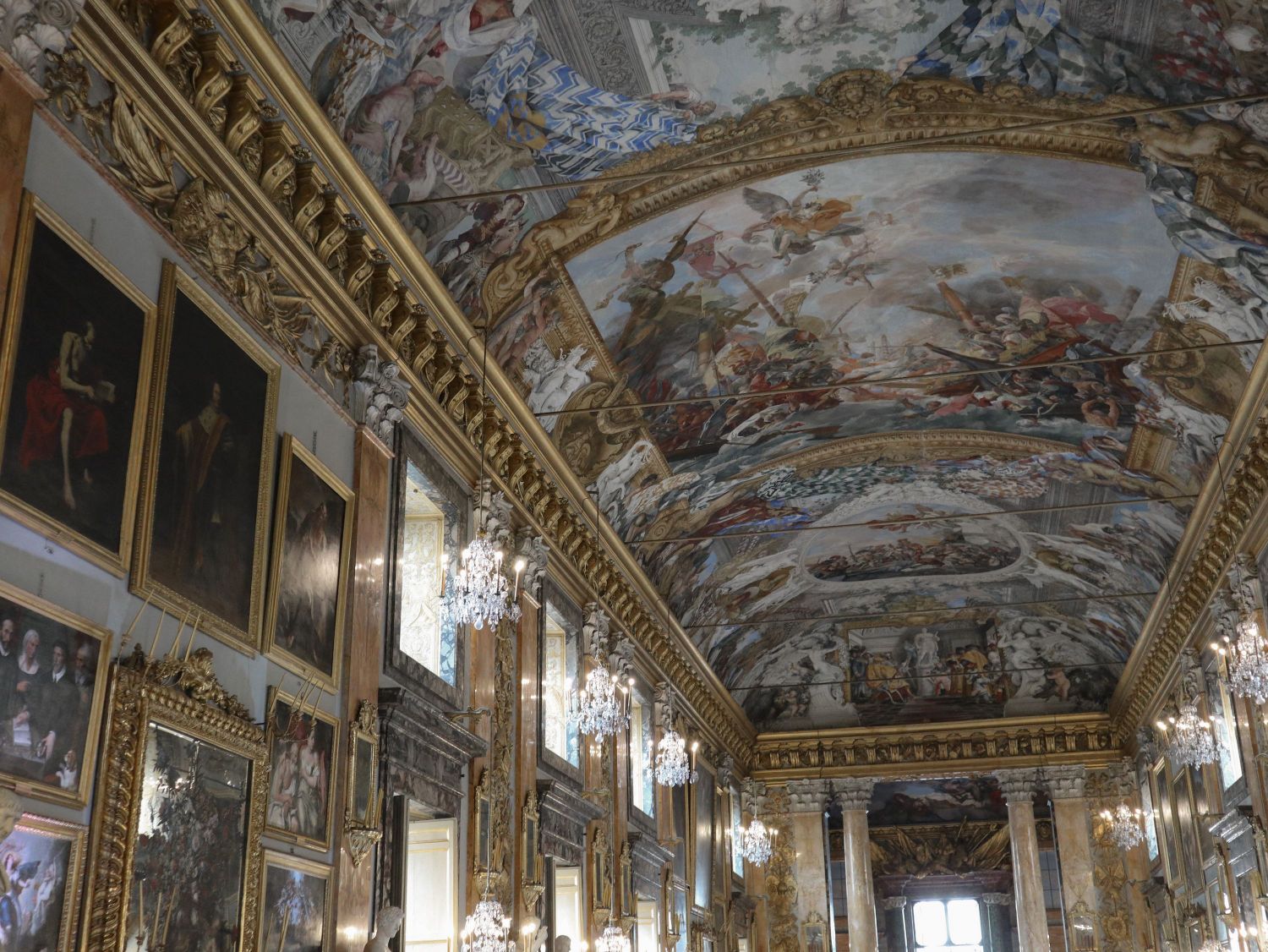 Spend 24 hours in Rome with Valentino Beauty for a celebration of light ...