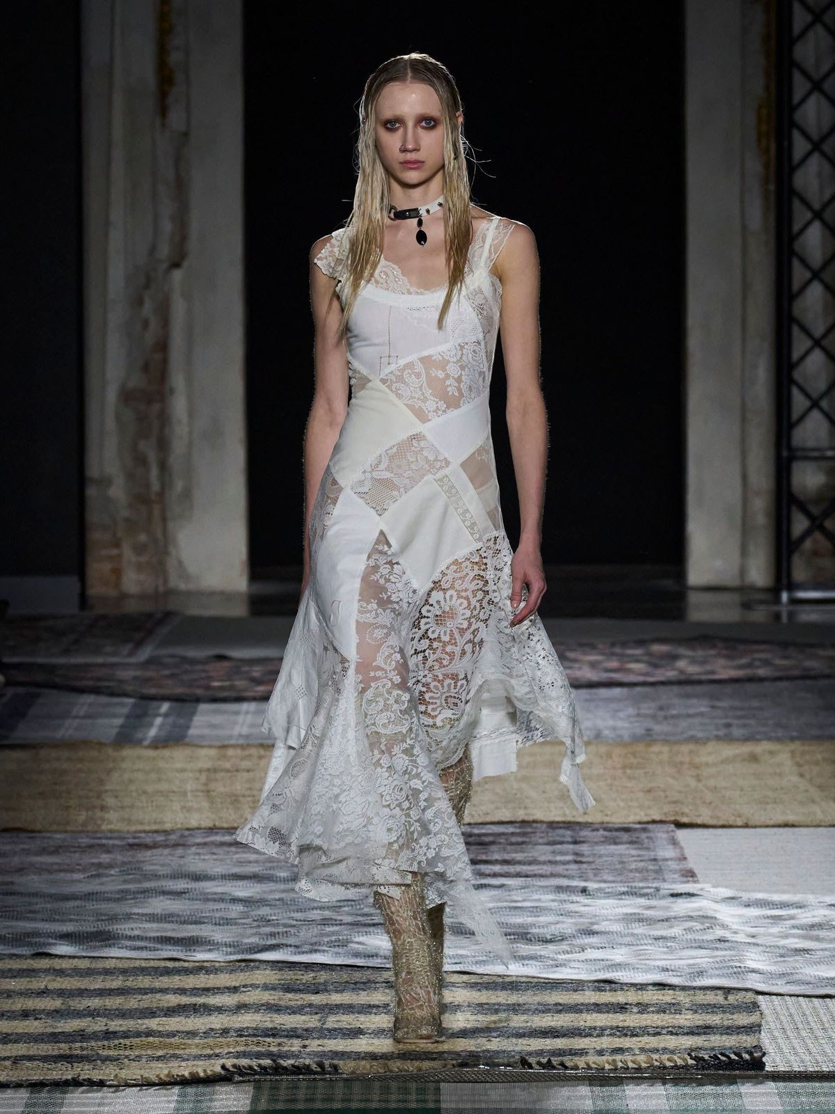 Why we're raving over Rosalía's Rave Review moment - Vogue Scandinavia