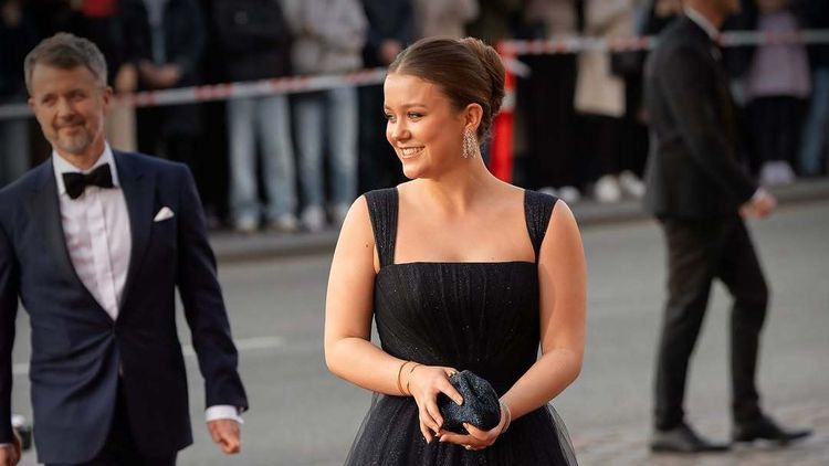 Princess Isabella of Denmark celebrates her 18th birthday - Vogue ...