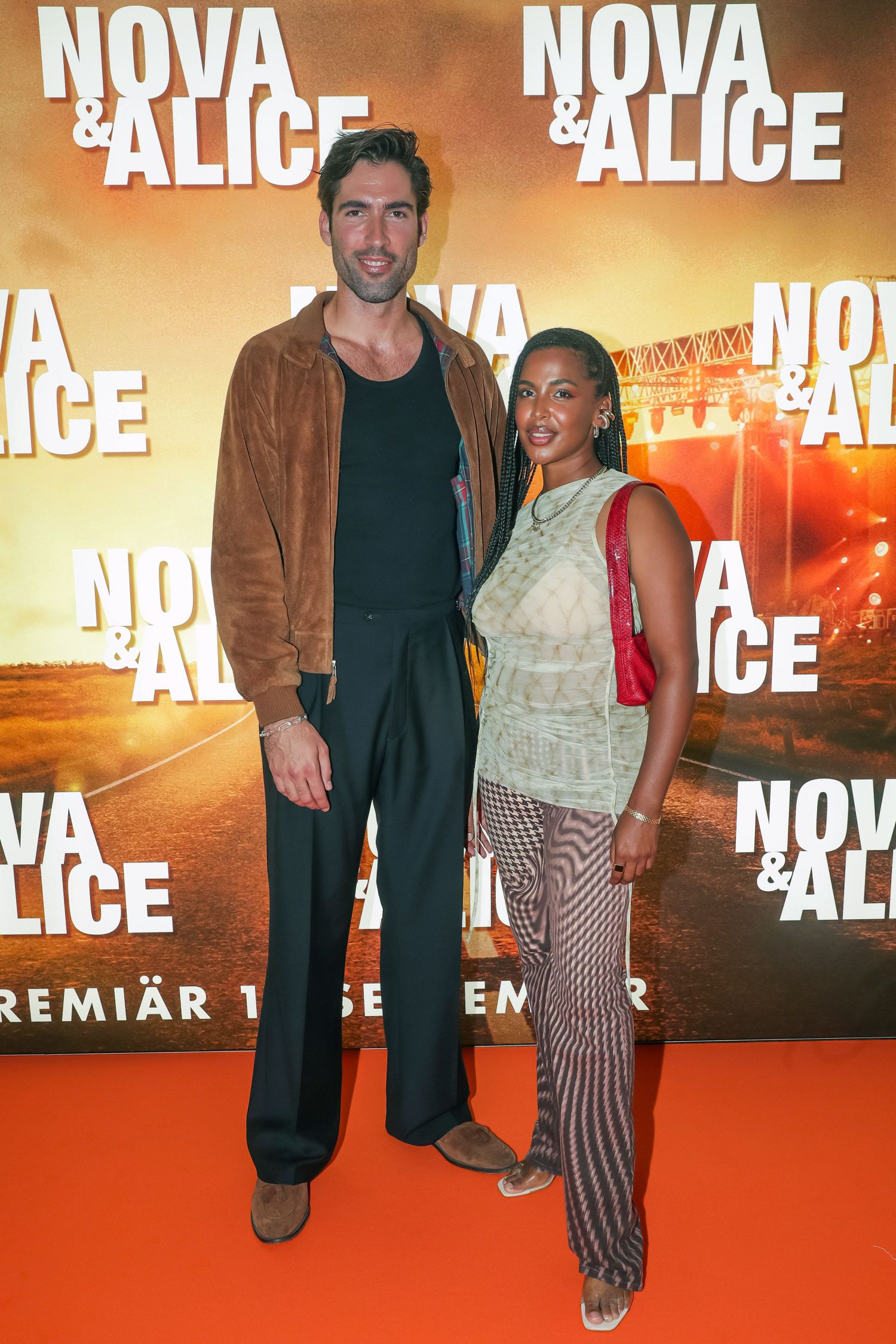 Hedda Stiernstedt and Josefin Asplund shine at the gala premiere of ...