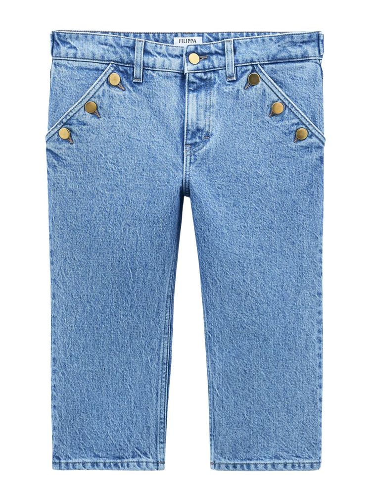 Emili Sindlev's Carrie Bradshaw inspired NYFW street style - Vogue ...