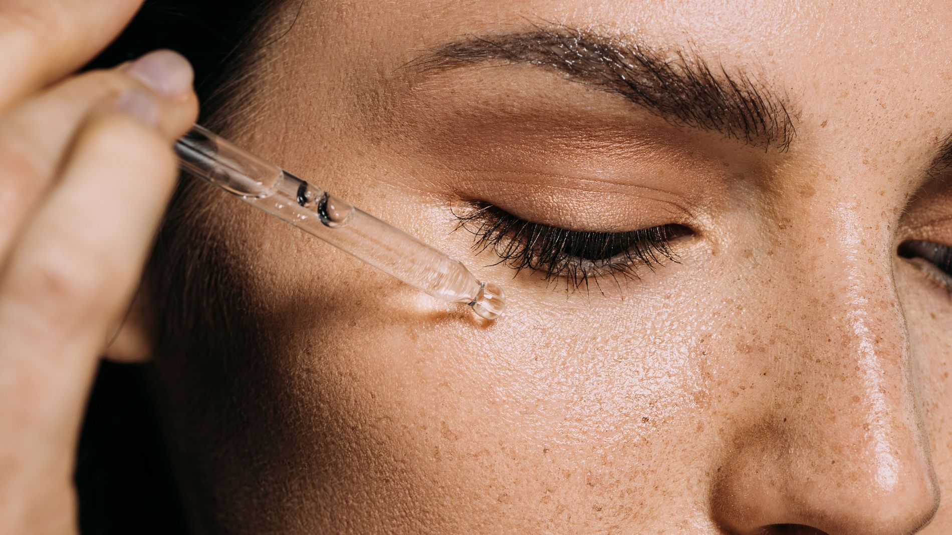 How and when you should apply a face oil - Vogue Scandinavia