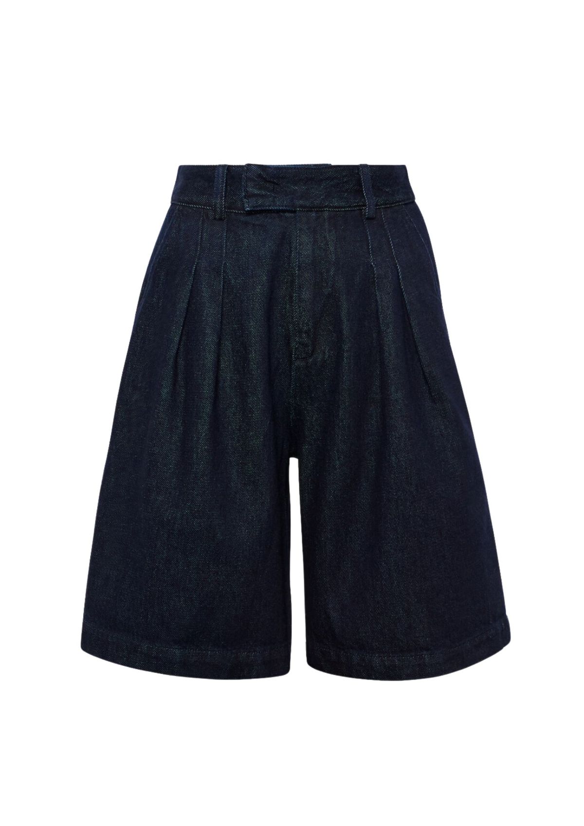 The long shorts trend of 2024: The best 18 styles to shop now - Vogue ...