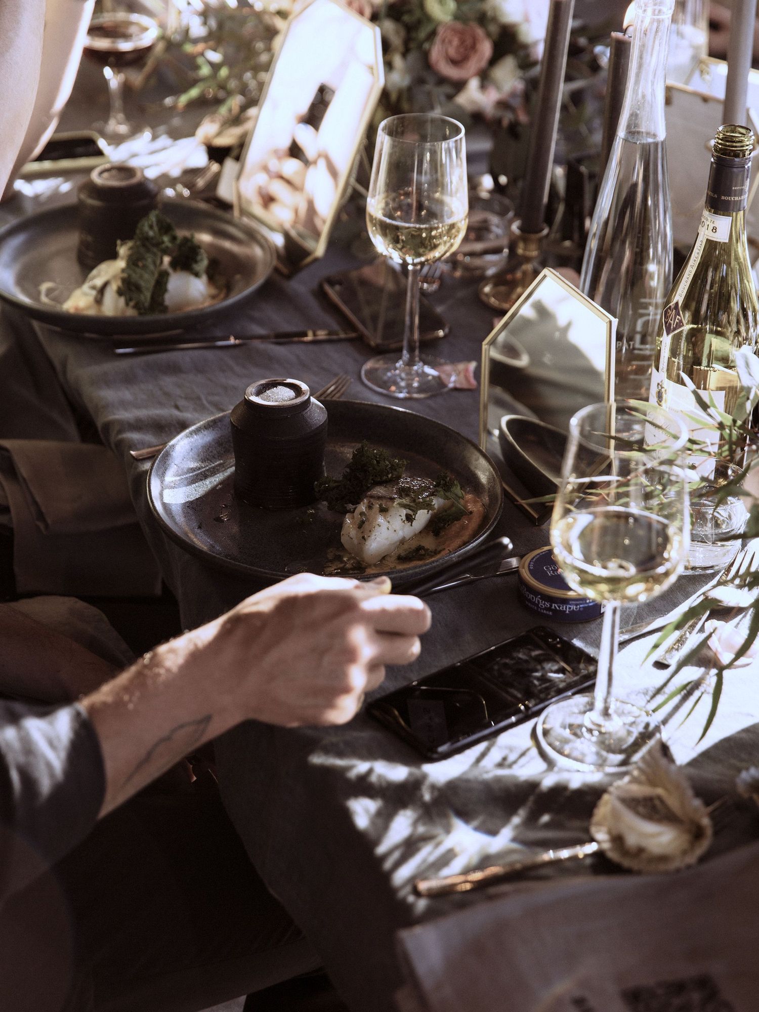 Sharareh and Roshi Hoss - Vogue Scandinavia