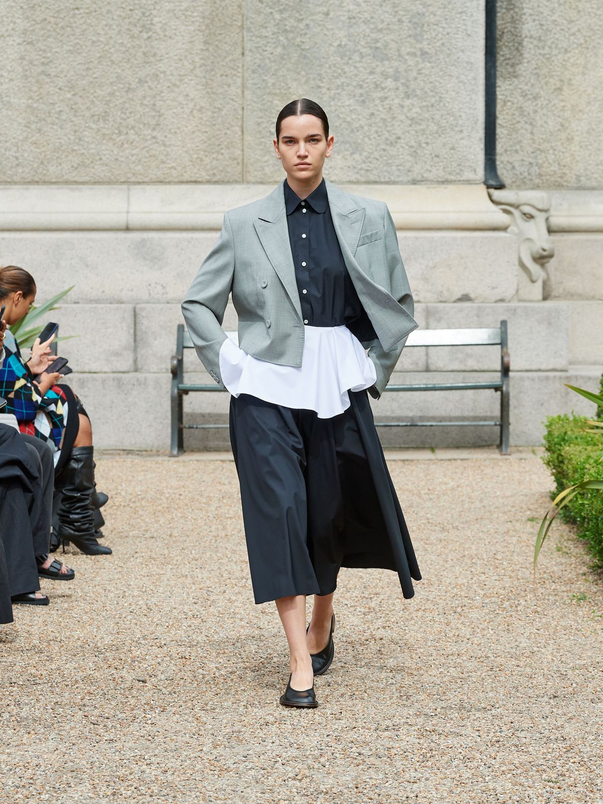 See all the looks from Mark Kenly Domino Tan's SS24 collection at ...
