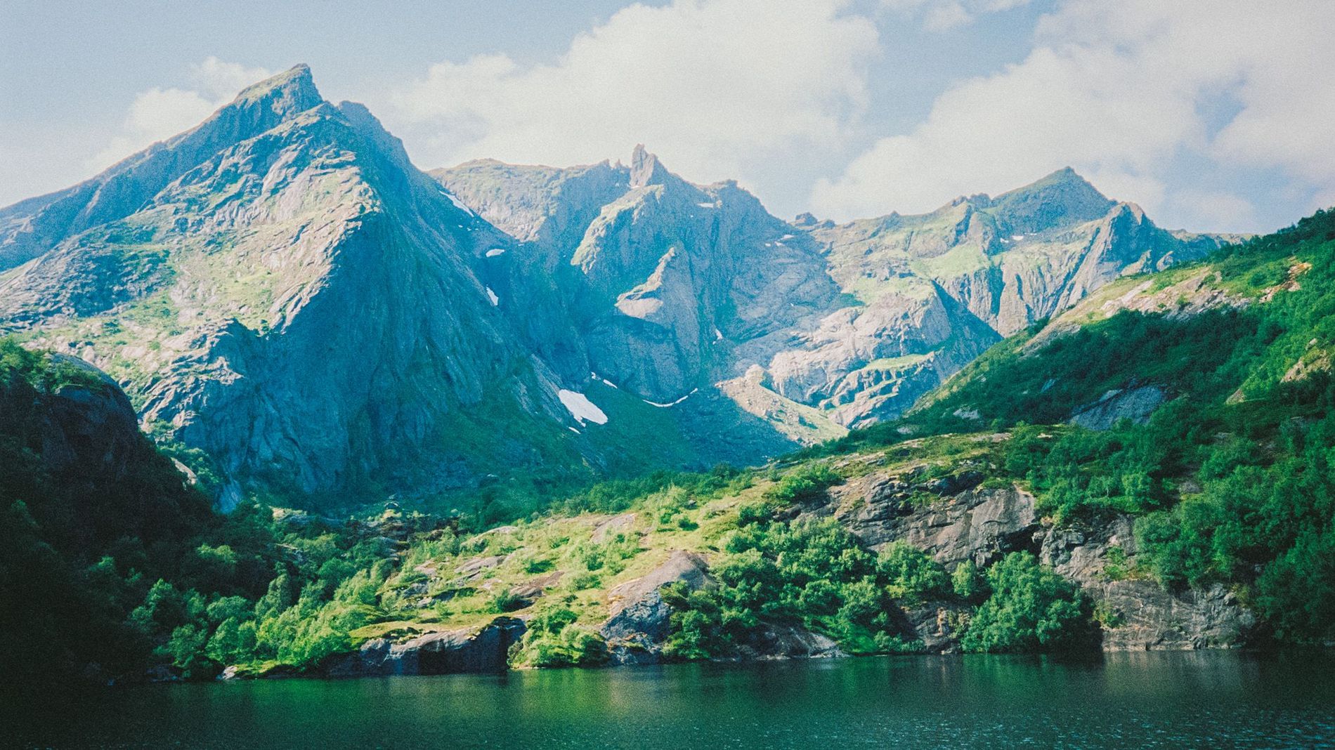 Vogue Scandinavia Sounds Listen To The Curated Soundtrack For Issue 18