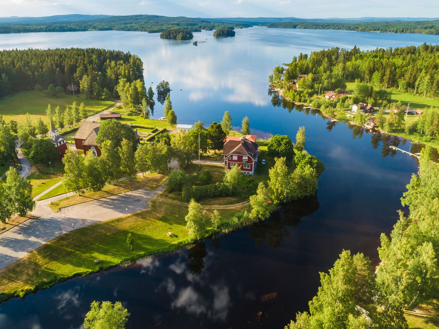 Laura Hall - Vogue Scandinavia