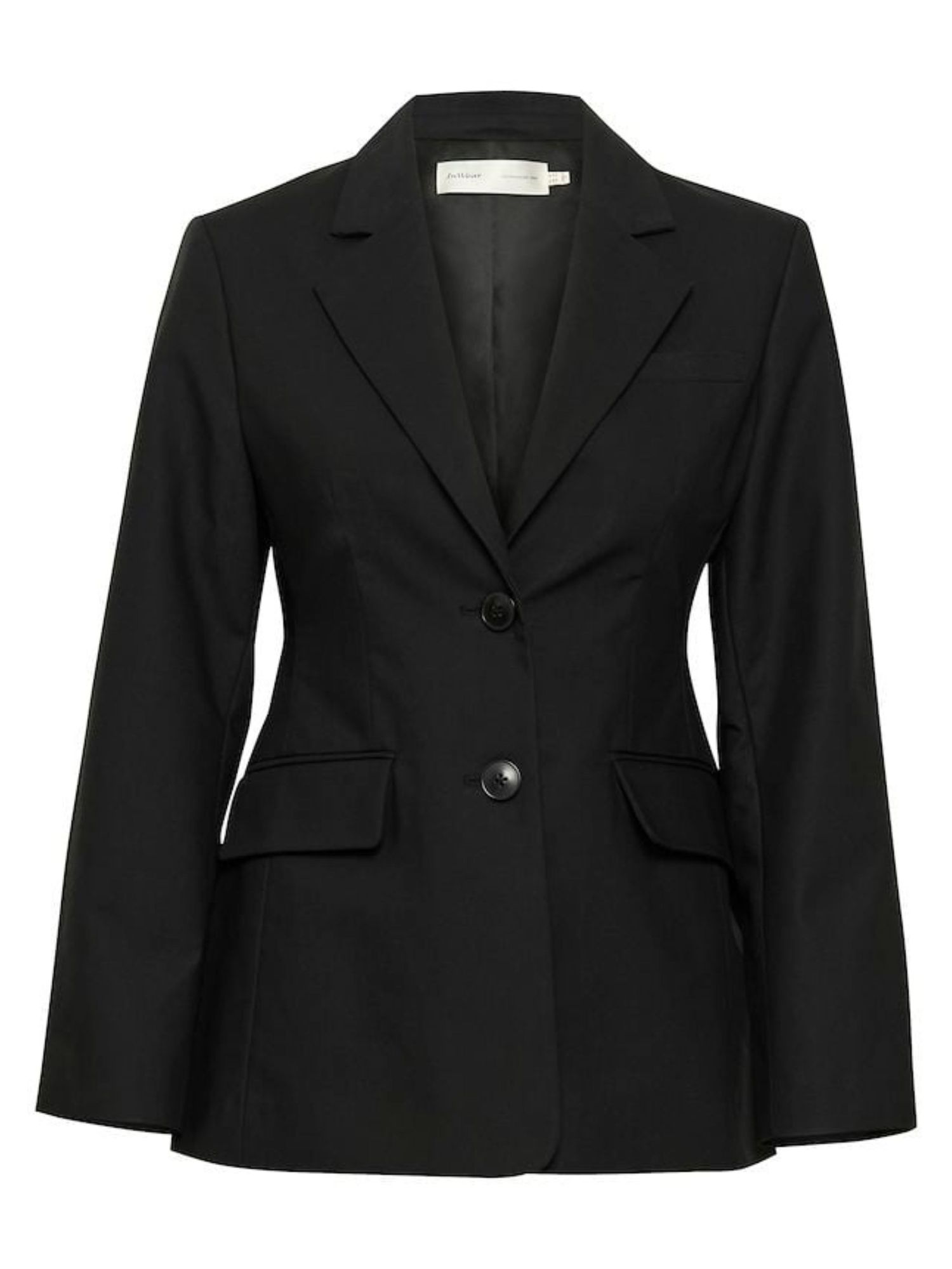 InWear takes us 'behind the seams' to find the perfect blazer fit ...