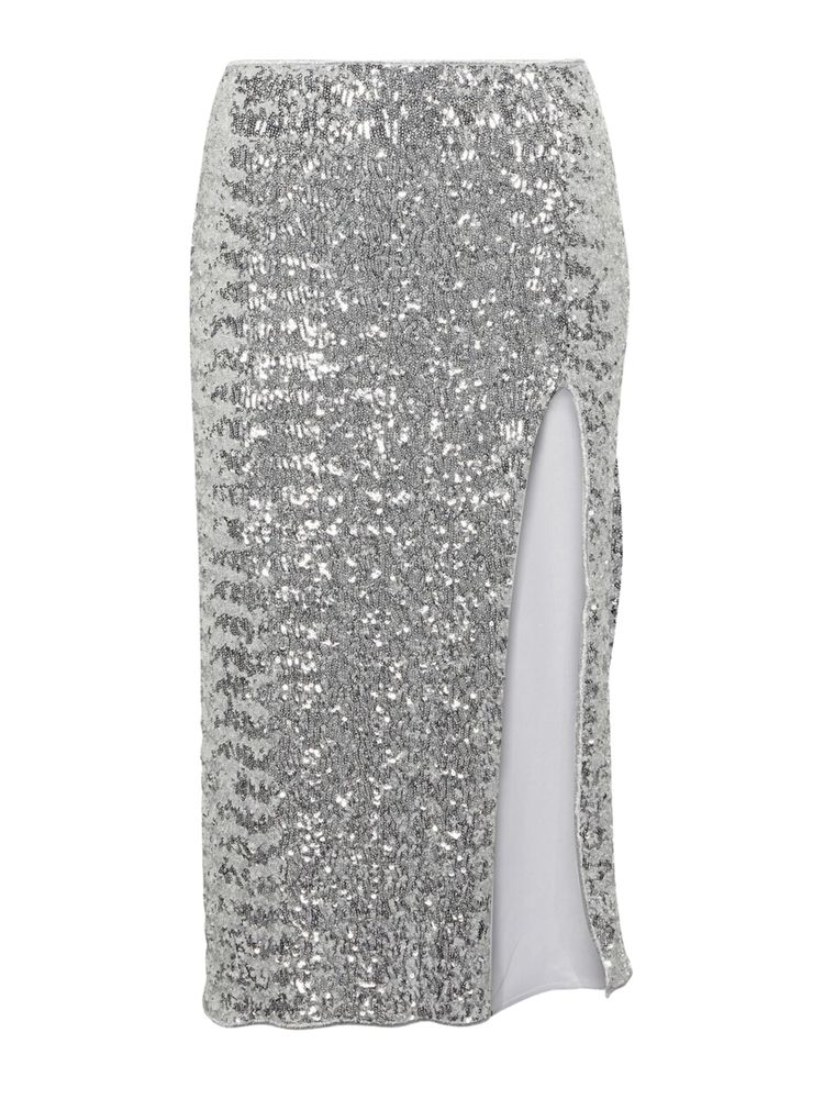 Street style: Shop and wear the trendy SS24 sequin skirt - Vogue ...