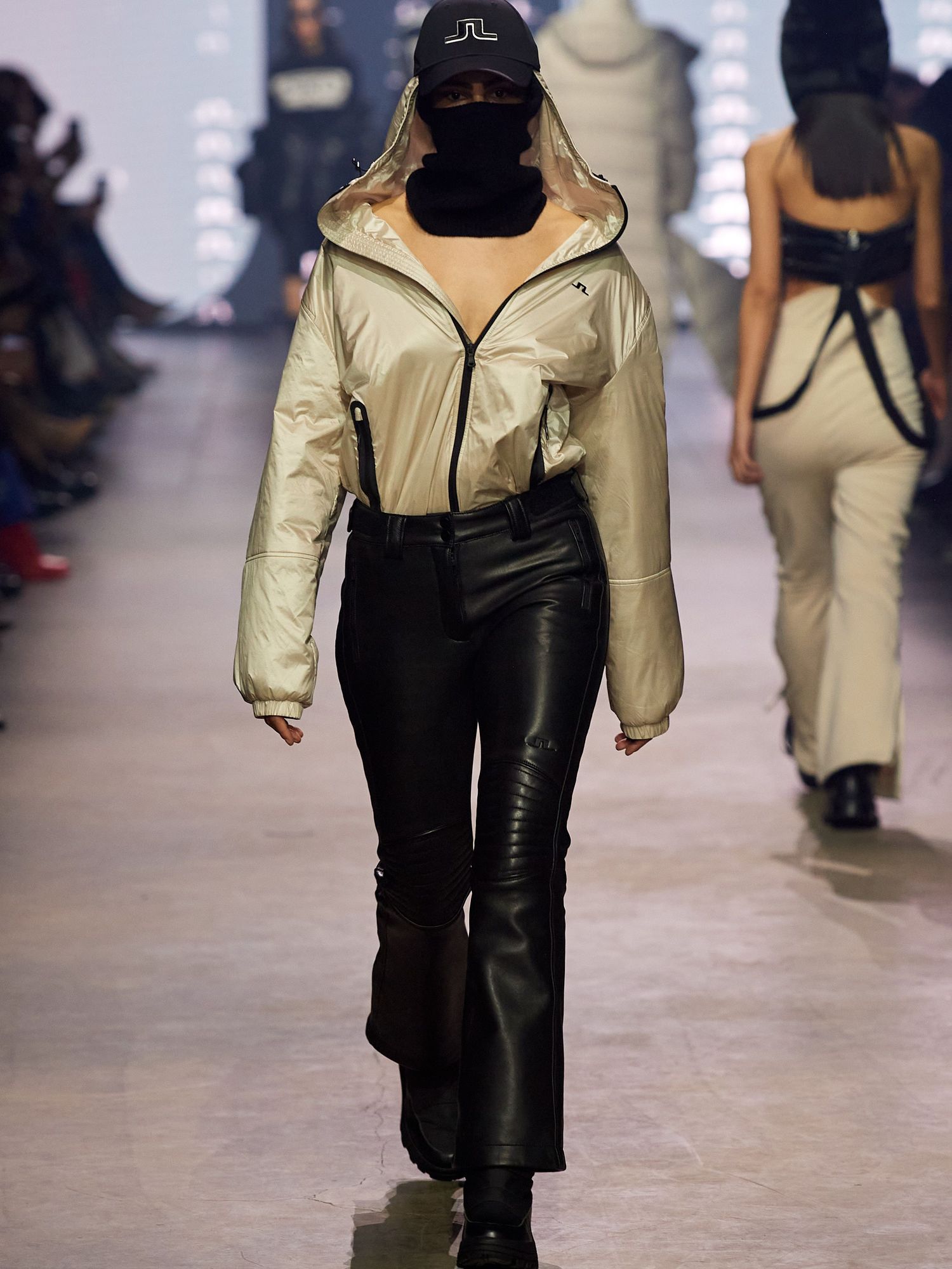 See all the looks from J Lindeberg's AW24 show at Copenhagen Fashion Week - Vogue Scandinavia