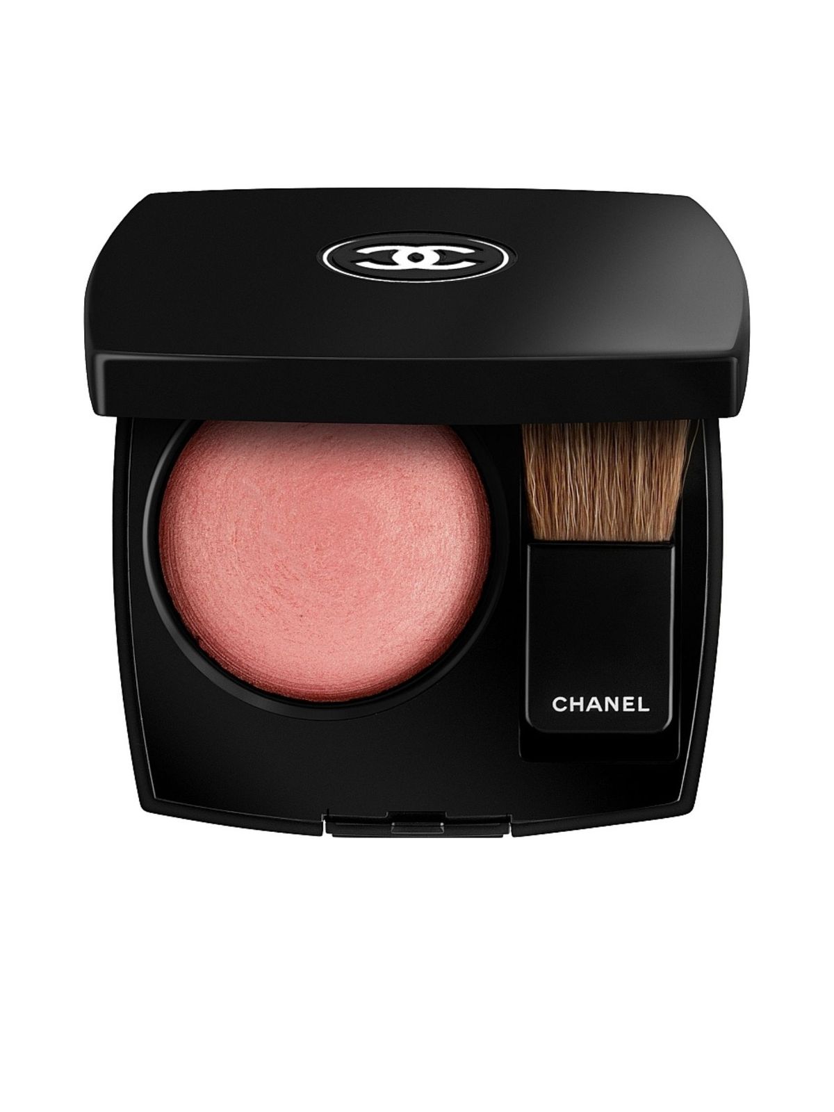 How to master ‘blurred blush’ like Scandi supermodels, according to ...