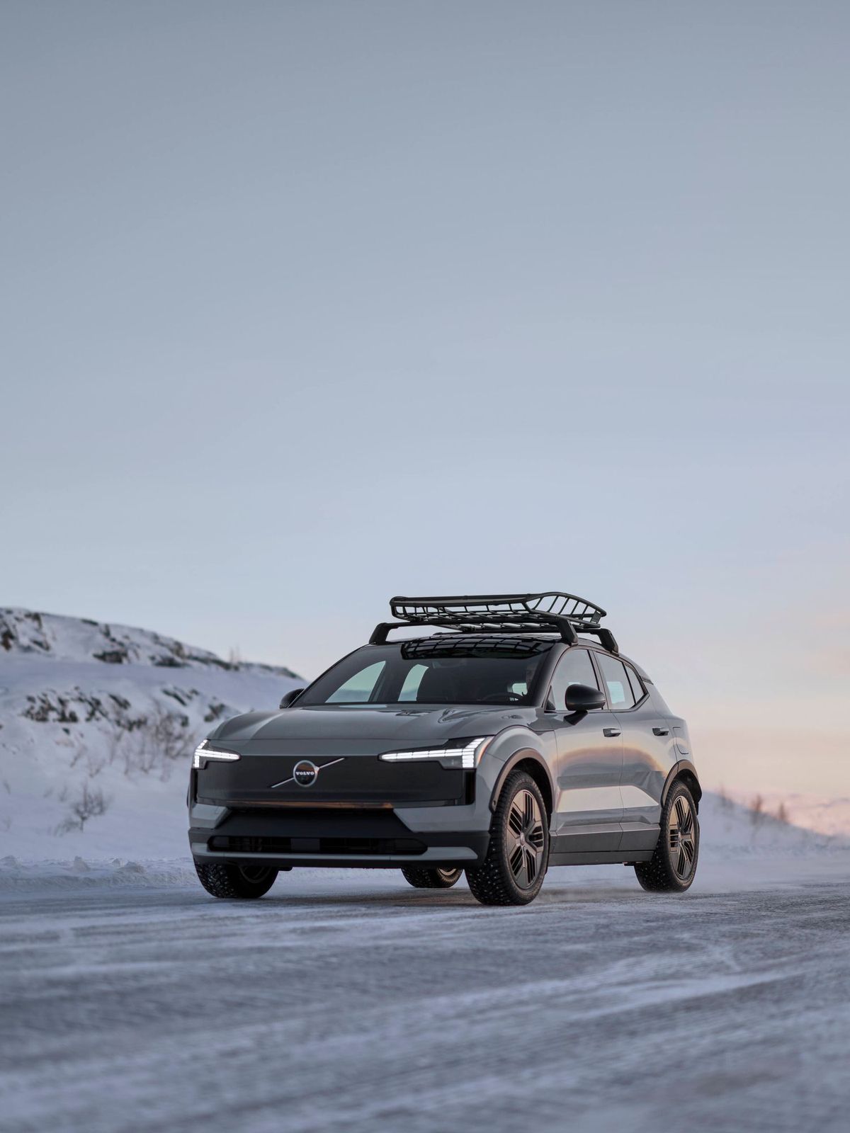 The new Volvo EX30 Cross Country is built to empower even your boldest ...