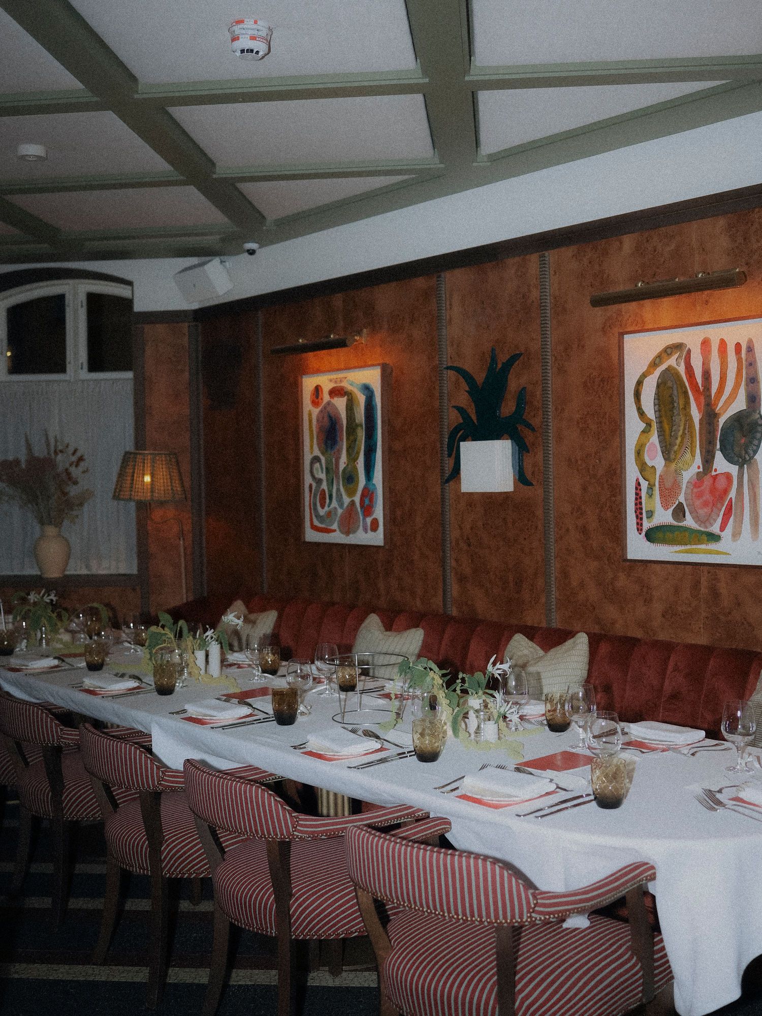 All the fashionable details of Hanna MW and Jimmy Kamhieh's engagement ...