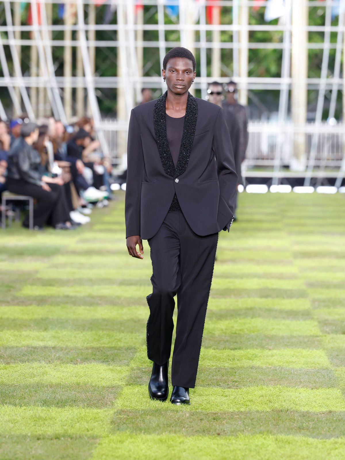 See all the looks from Louis Vuitton Men’s SS25 collection - Vogue ...