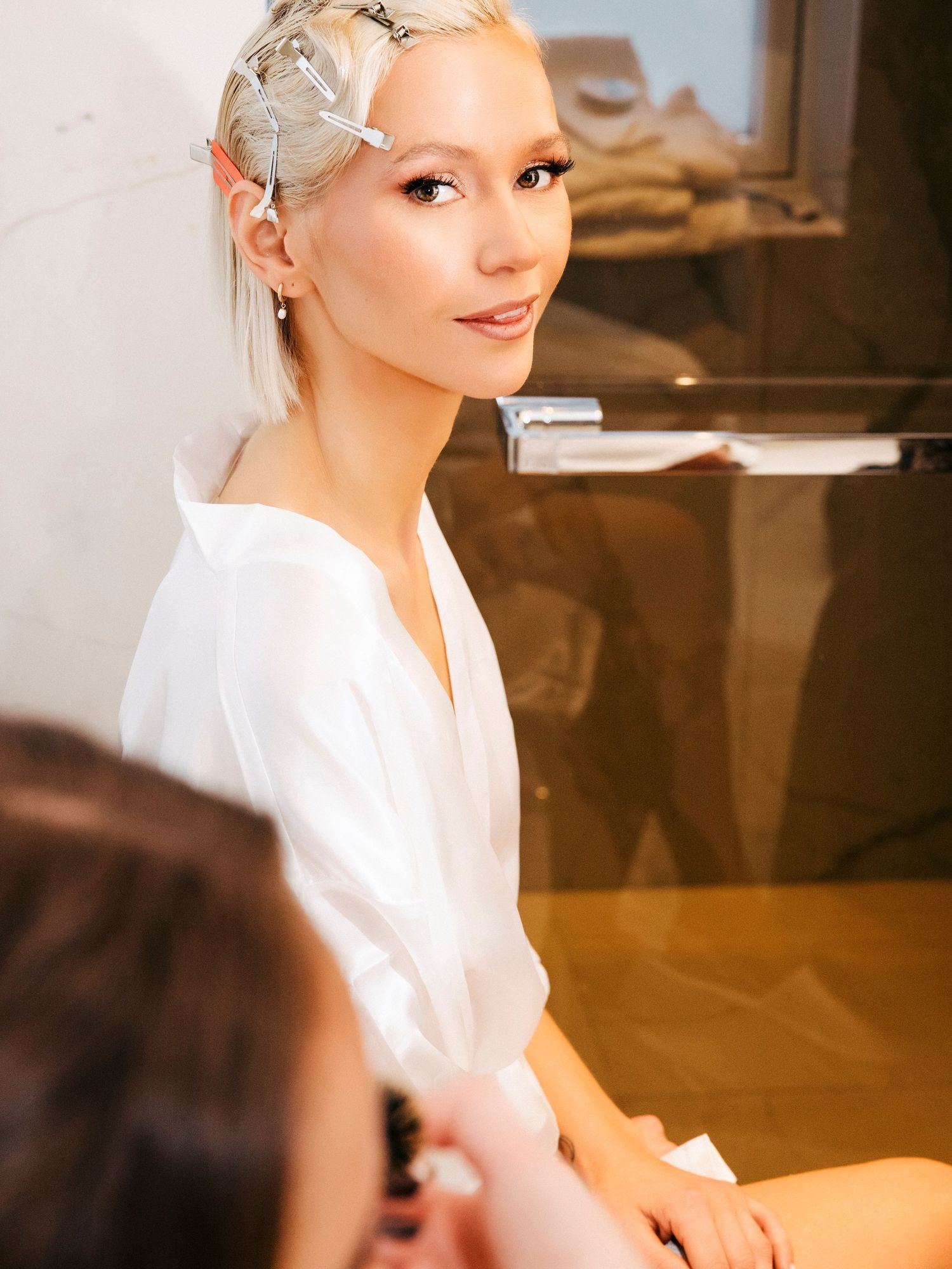 The bride rewore her grandmother’s wedding dress from 1950 to marry in ...
