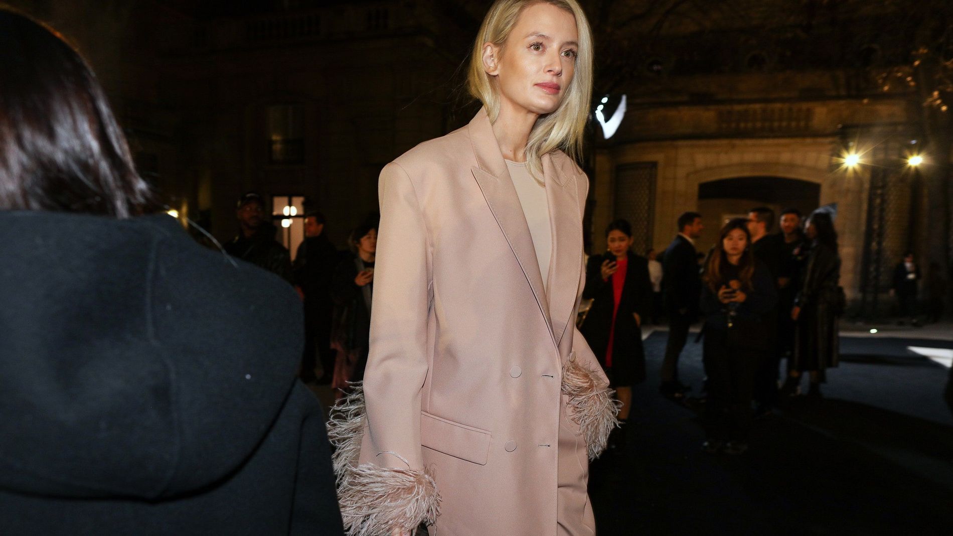 Street stylers have mastered tailoring with a twist – these are the ...