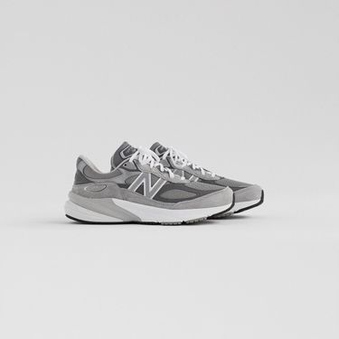 A supermodel staple and a Scandinavian It-shoe: This is why we welcome ...