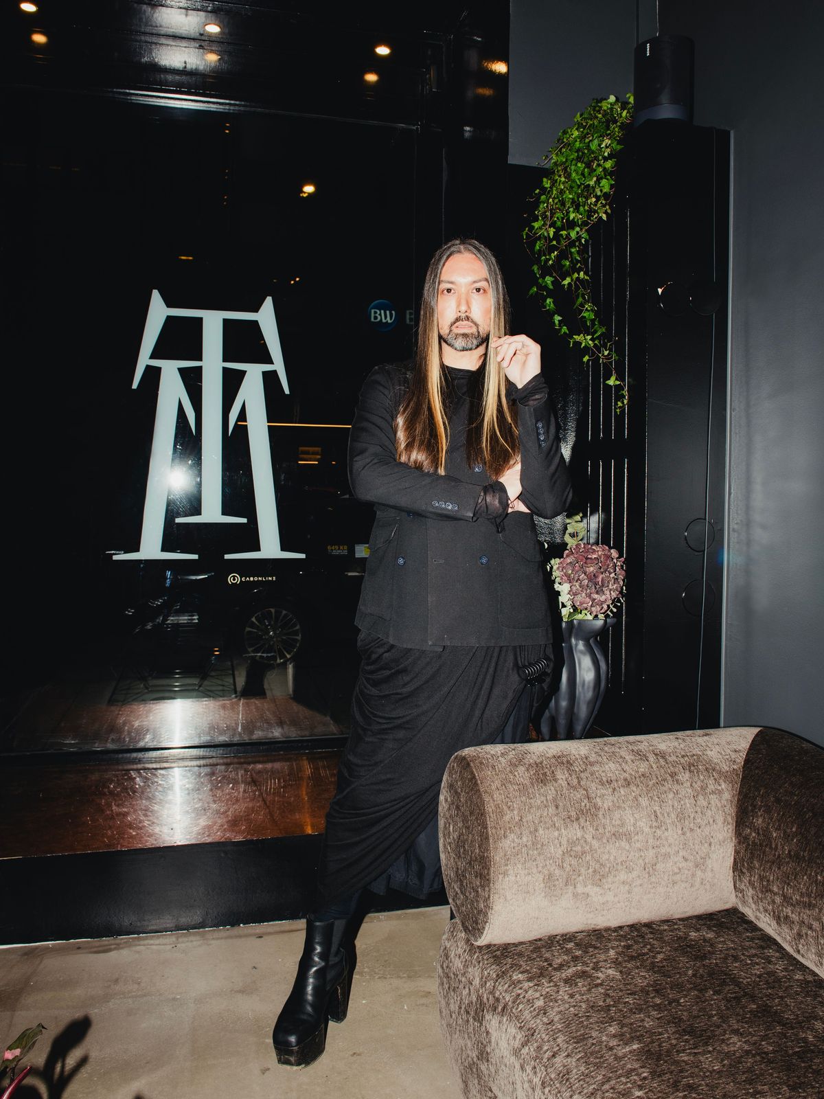 Celebrity brow artist Thomas McEntee unveils his own solo concept ...