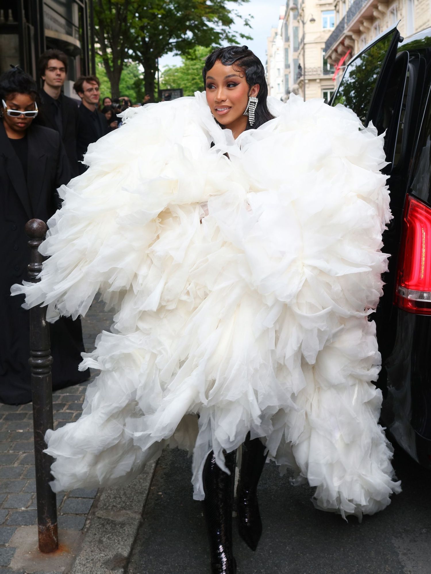 Get your daily fix of the best street style from Haute Couture - Vogue ...
