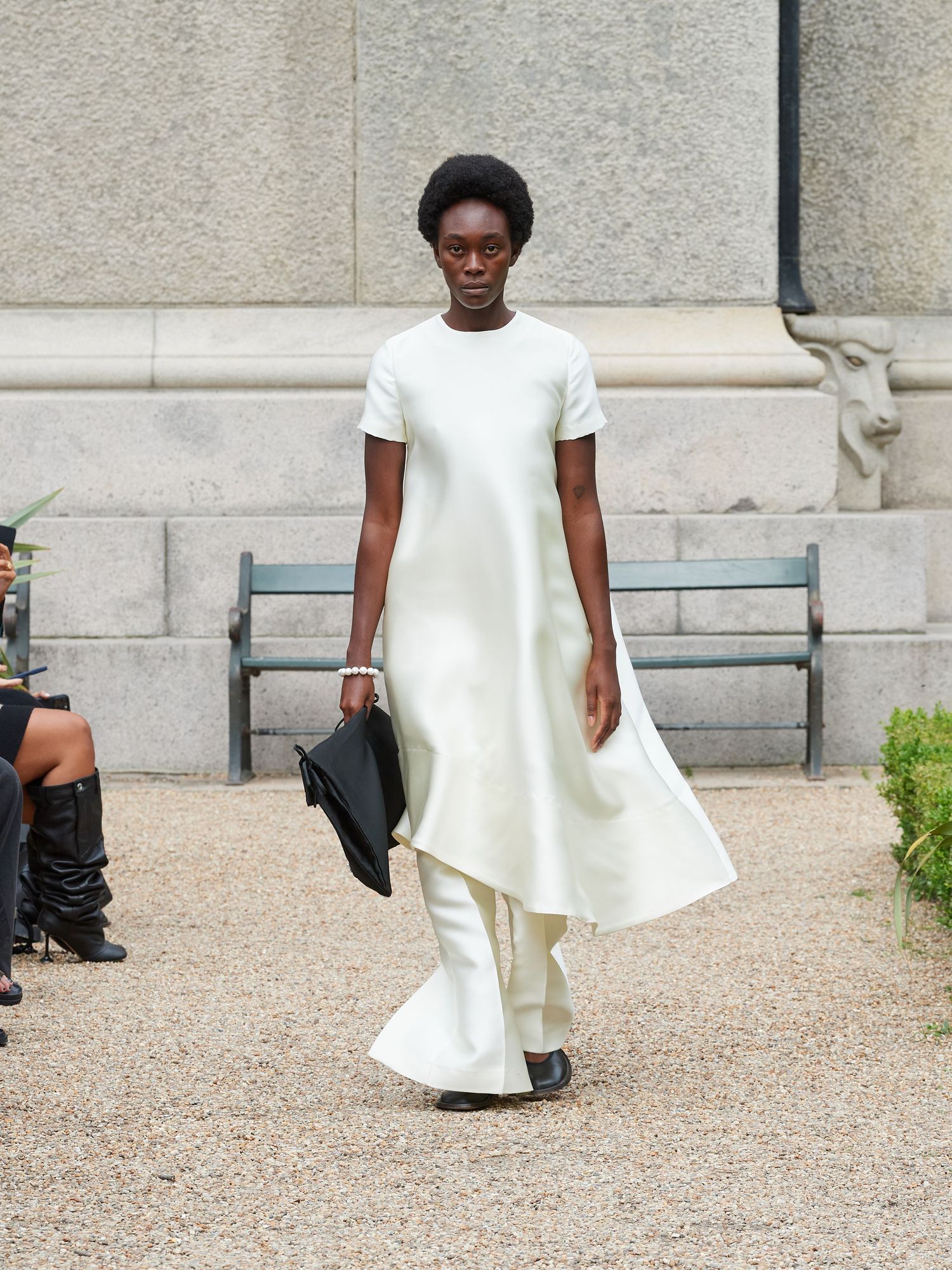 See all the looks from Mark Kenly Domino Tan's SS24 collection at ...