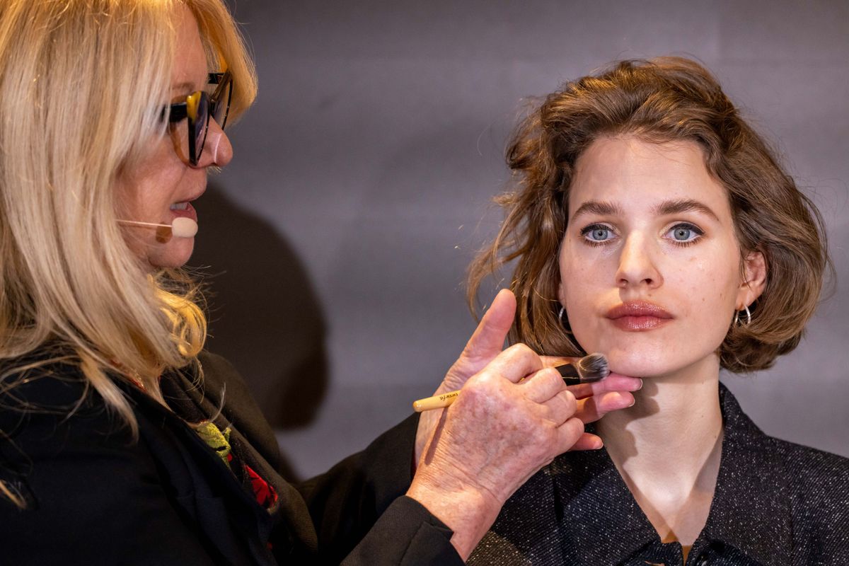 The Masterclass: Beauty legend Val Garland breaks down two of spring's ...
