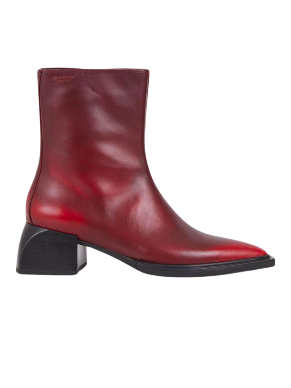 Red shoes are the trendiest party choice this season - Vogue Scandinavia