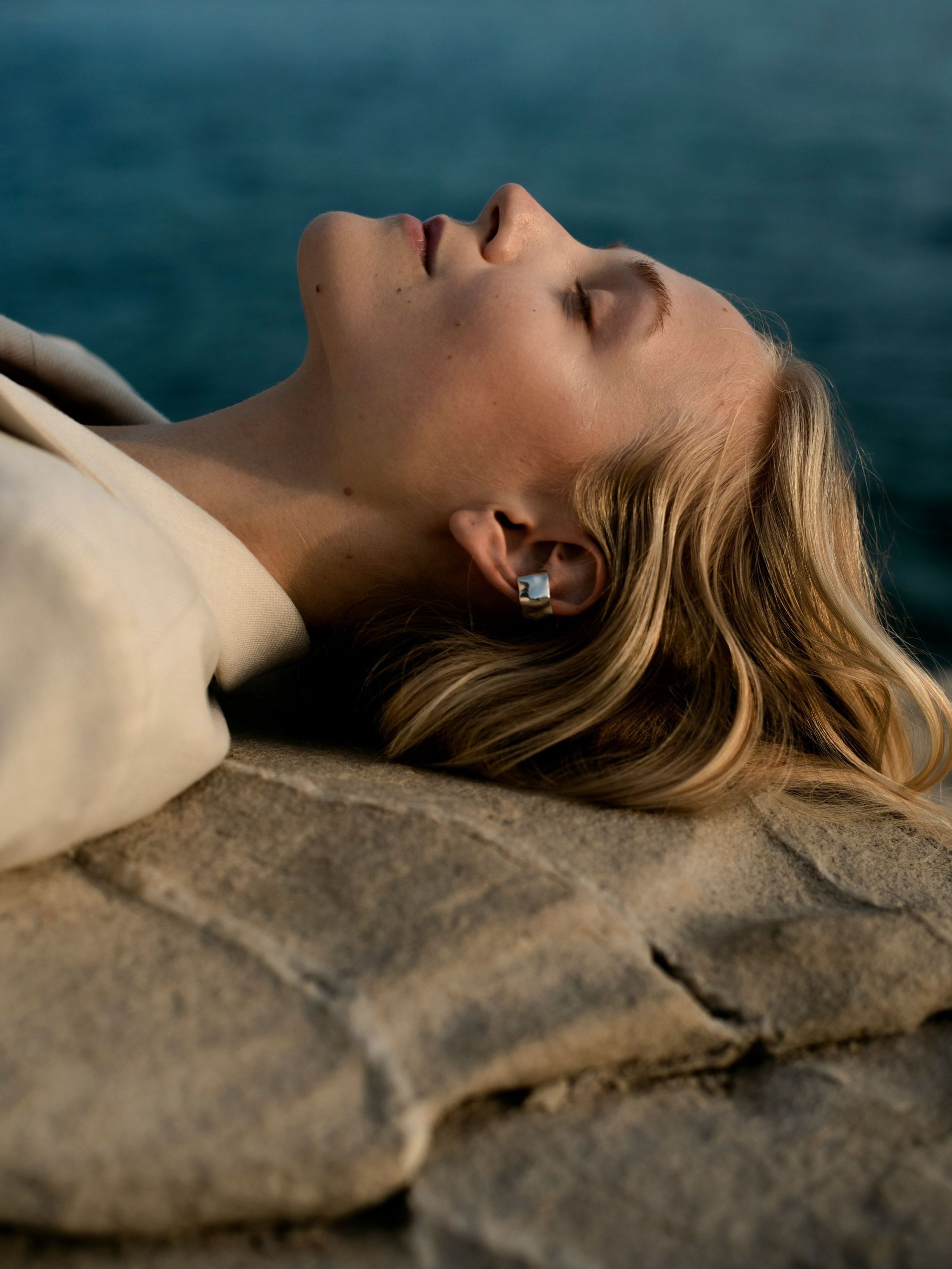 A step-by-step nighttime routine to follow for all skin types - Vogue ...