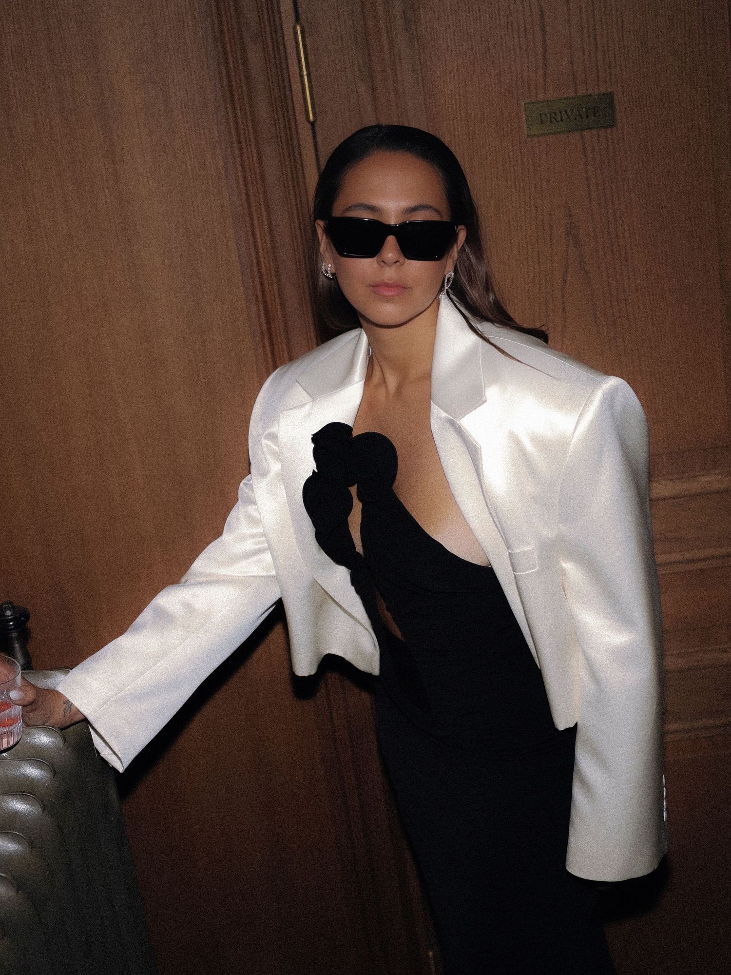 All the fashionable details of Hanna MW and Jimmy Kamhieh's engagement ...