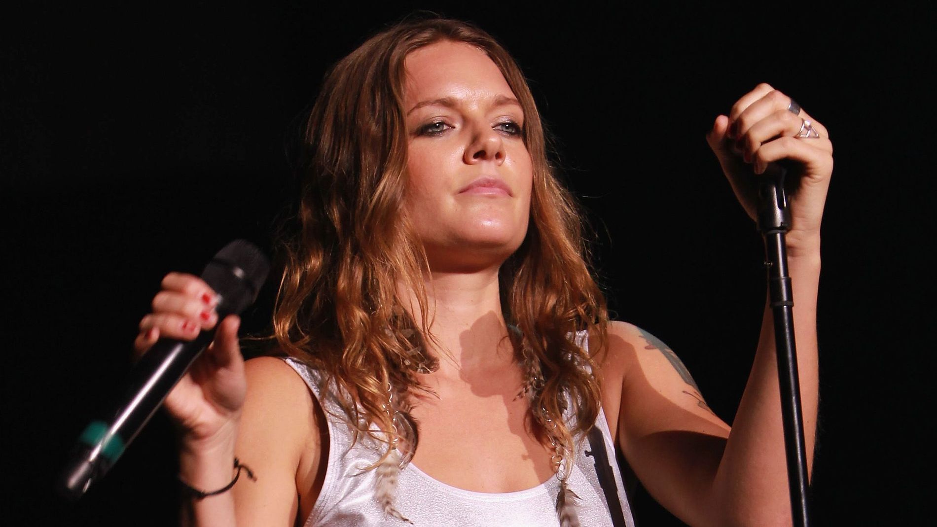 Tove Lo is back with the perfect pop(corn) song - Vogue Scandinavia