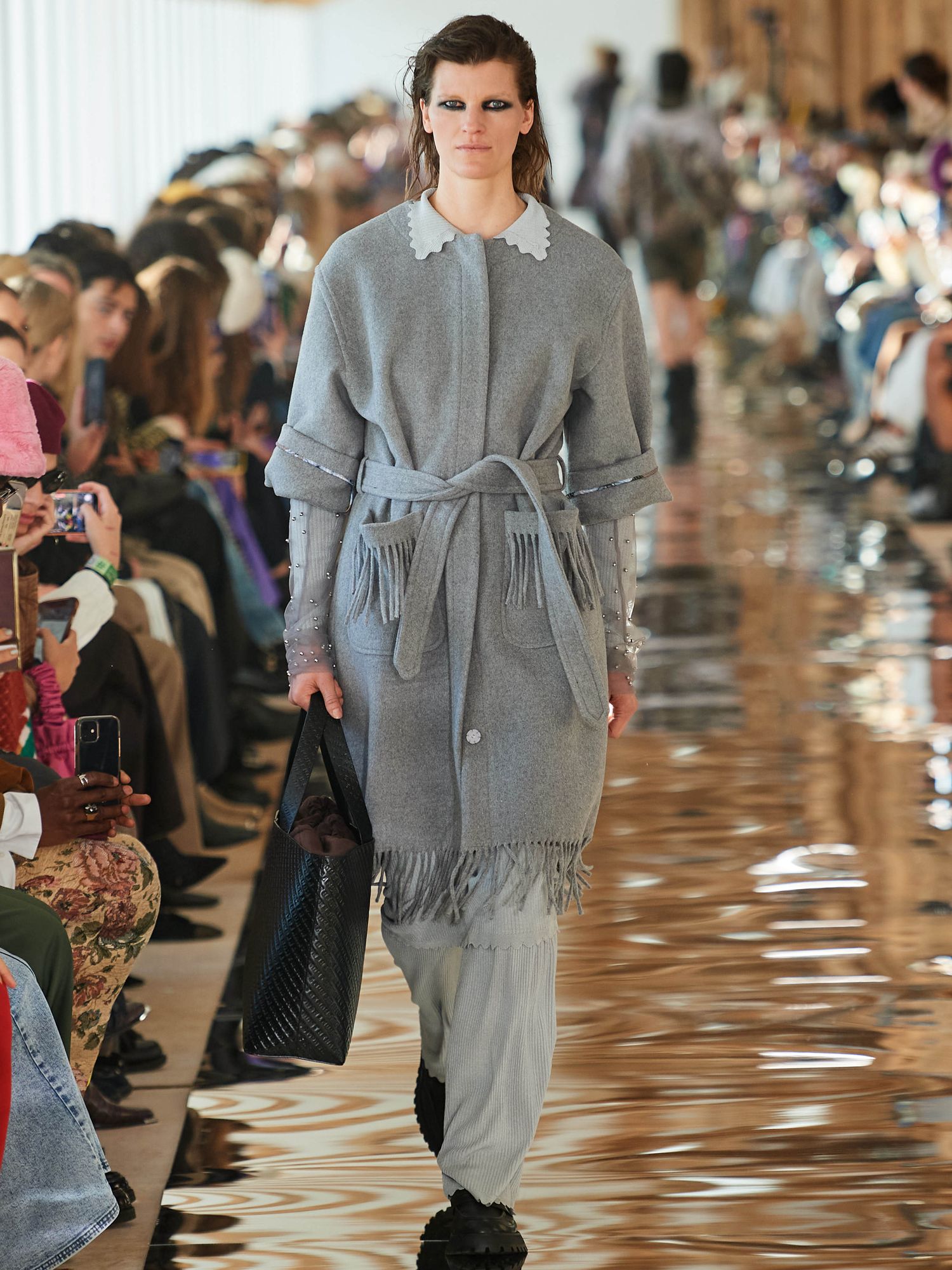 See all the new looks from Munthe’s AW23 runway collection - Vogue ...