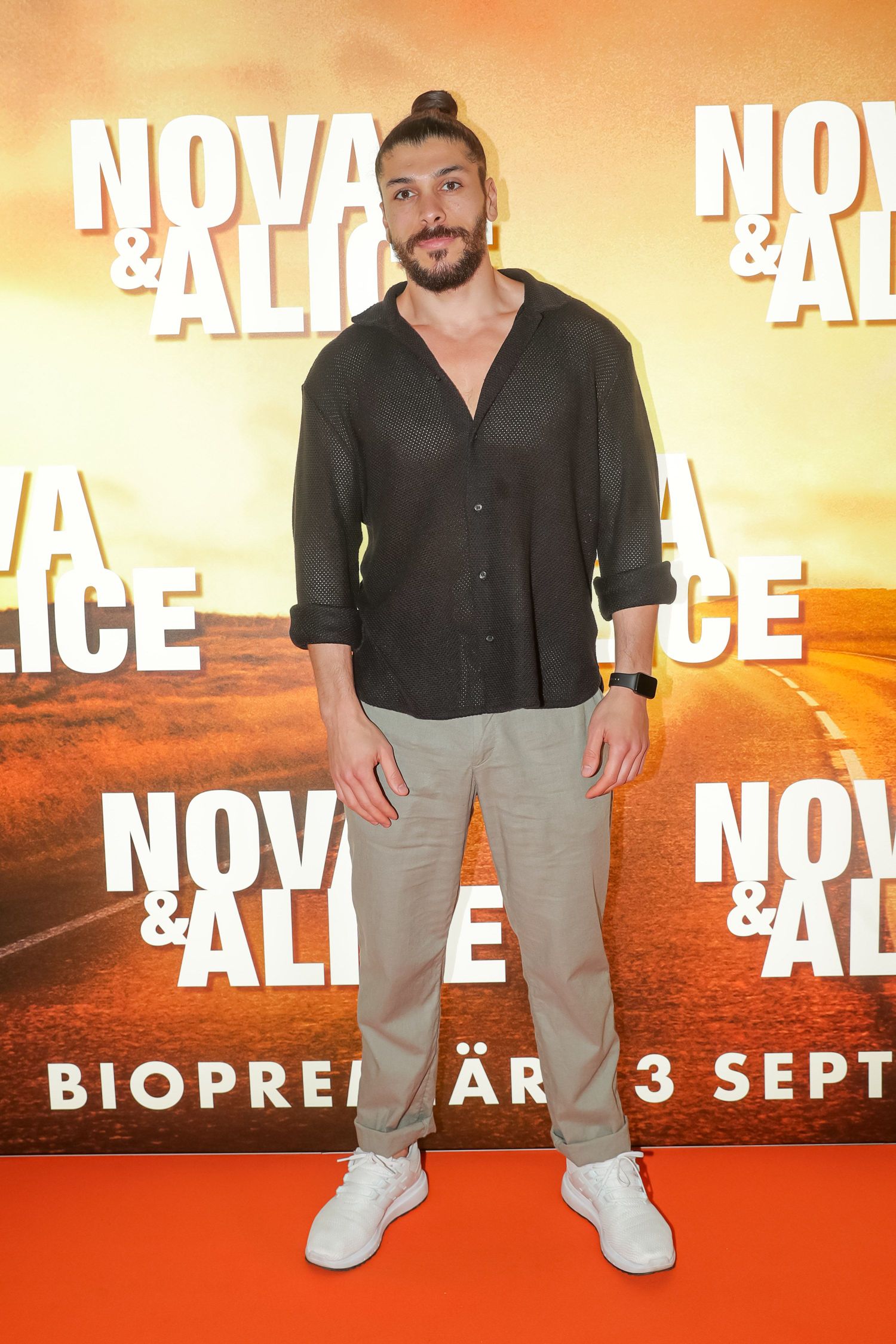 Hedda Stiernstedt and Josefin Asplund shine at the gala premiere of 'Nova & Alice' - Vogue ...