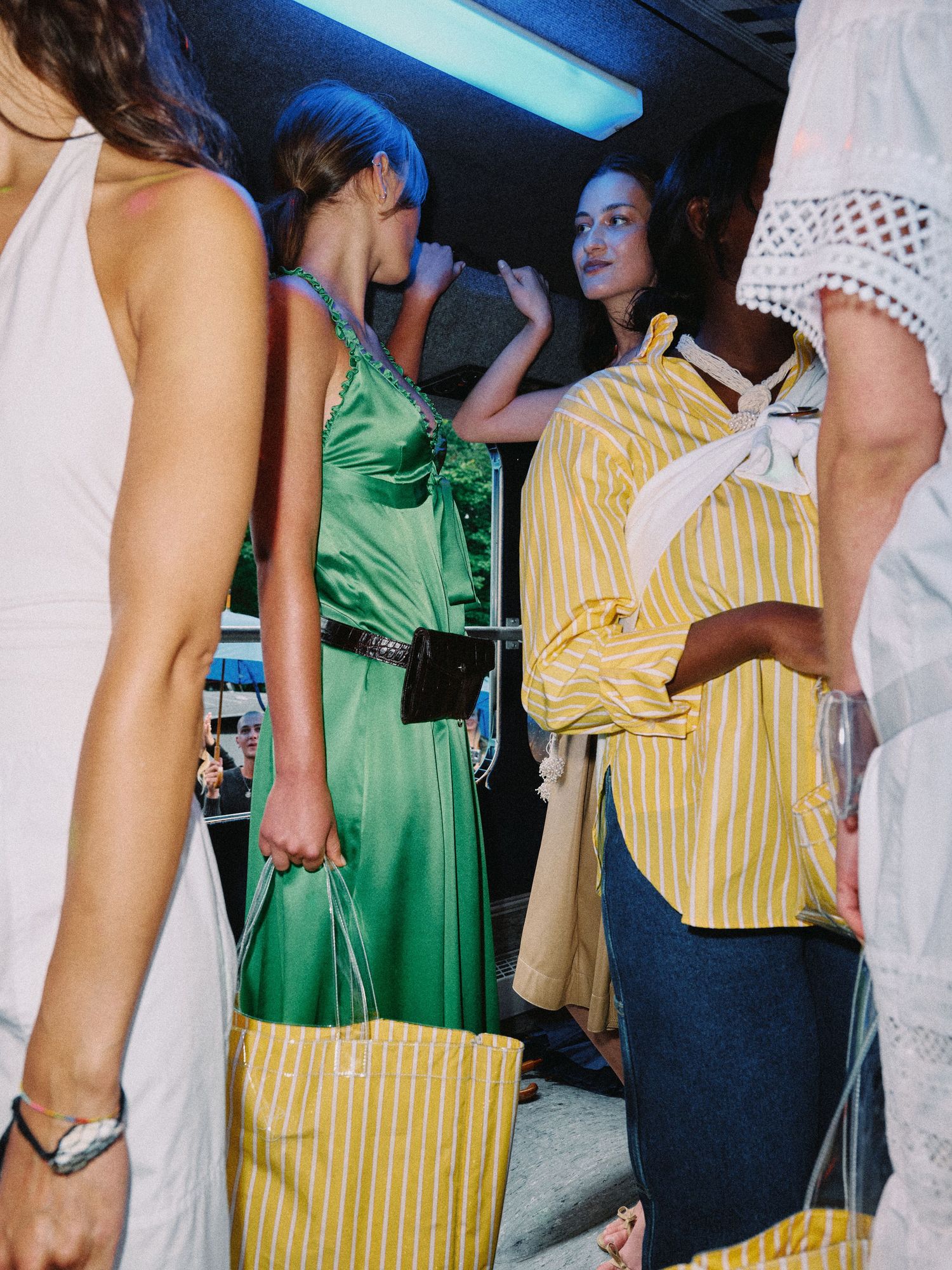 Exclusive: The secret to Saks Potts' natural, ocean-slicked (and ...