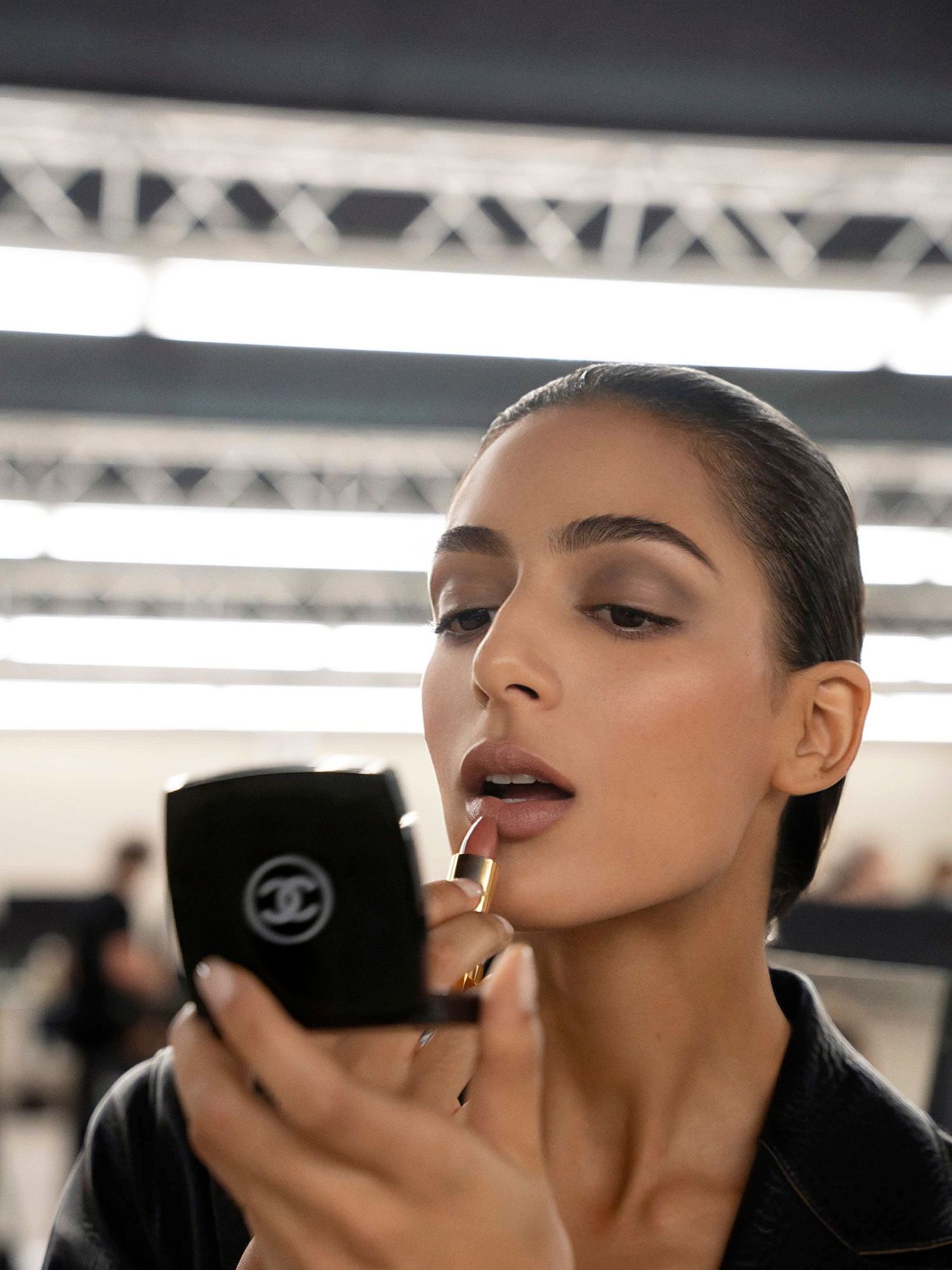 Chanel’s latest runway show was a masterclass in autumnal makeup ...