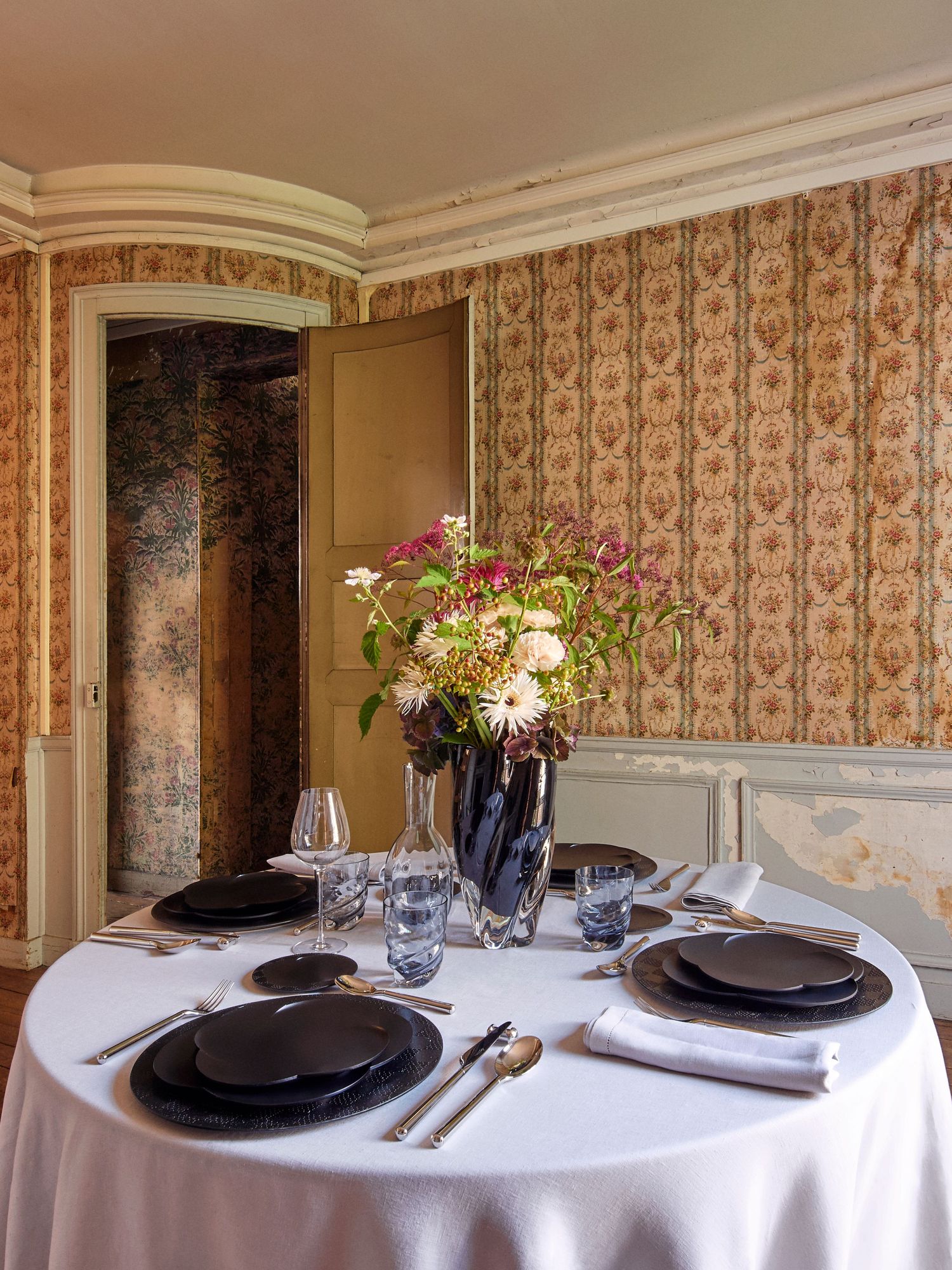 Louis Vuitton signs off on a new era of homewares - Vogue Scandinavia