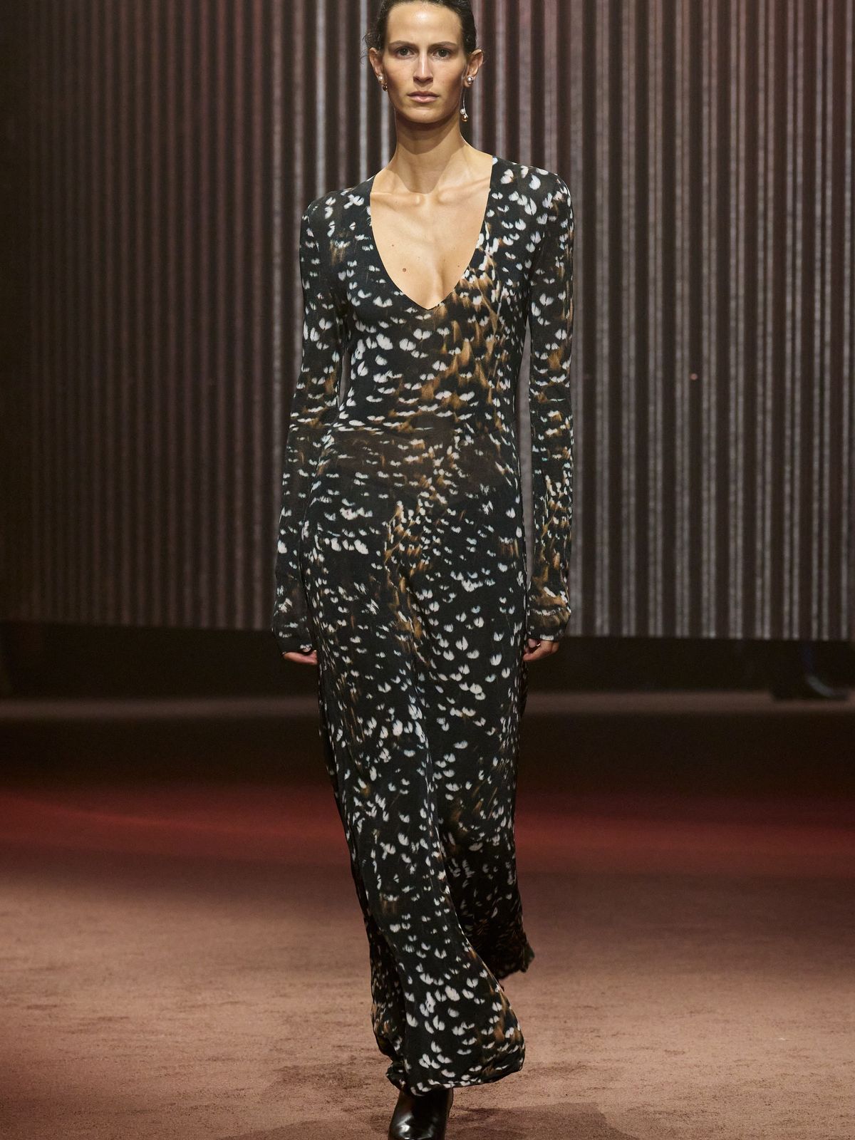 See all the runway looks from the Cos sping/summer 2024 show at New ...