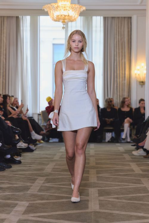 See all the looks from Murlong Cres' SS25 collection at Oslo Runway ...